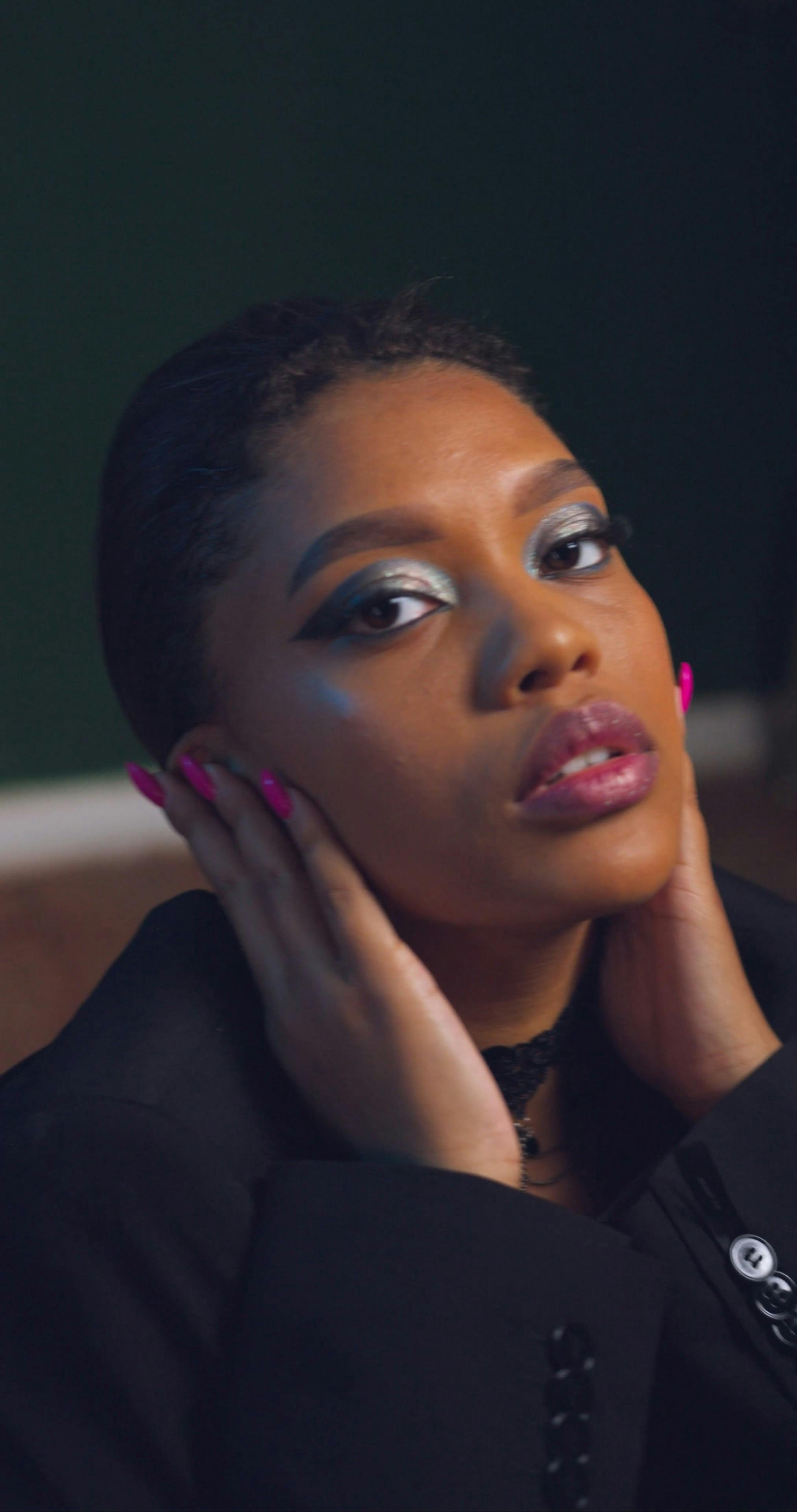 Seductive Curvy Older Women In Spread Leg Poses Videos, Download The ...