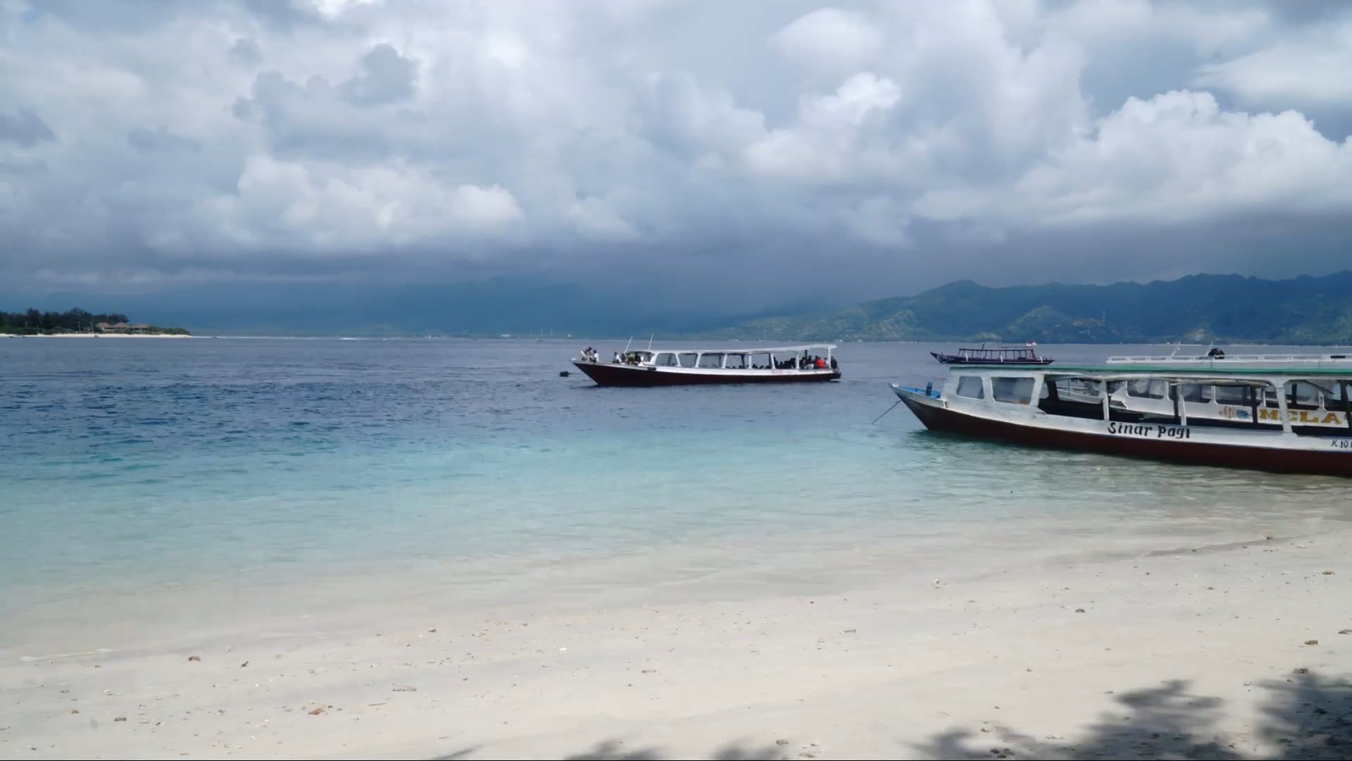 Tourist Indonesia Videos, Download The BEST Free 4k Stock Video Footage ...