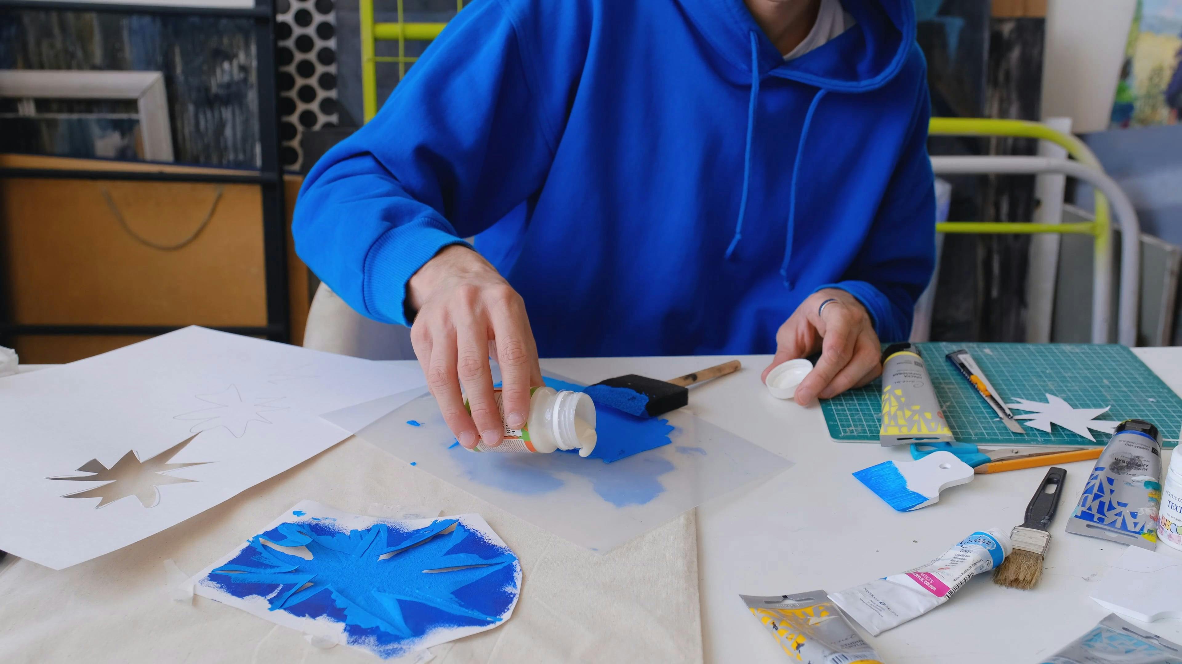 Squeezed Paper Videos, Download The BEST Free 4k Stock Video Footage ...