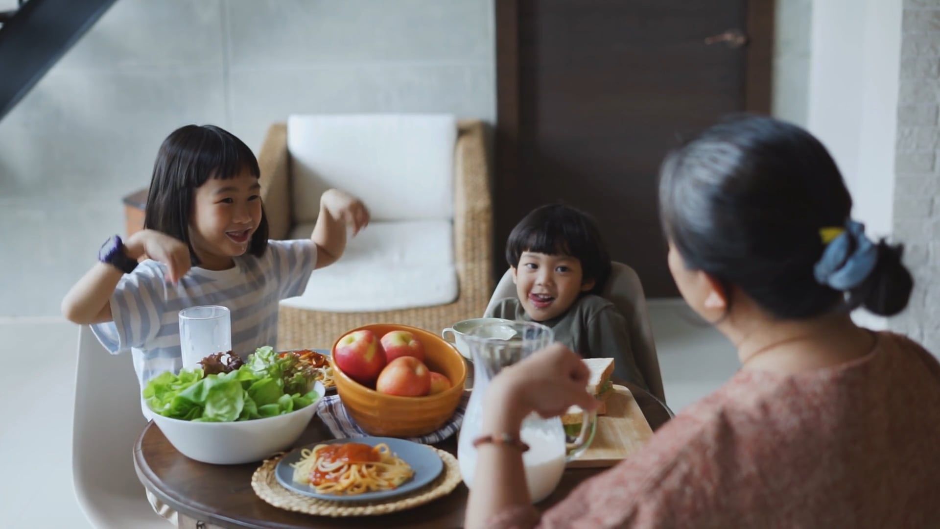 Sister Dining Videos, Download The BEST Free 4k Stock Video Footage ...