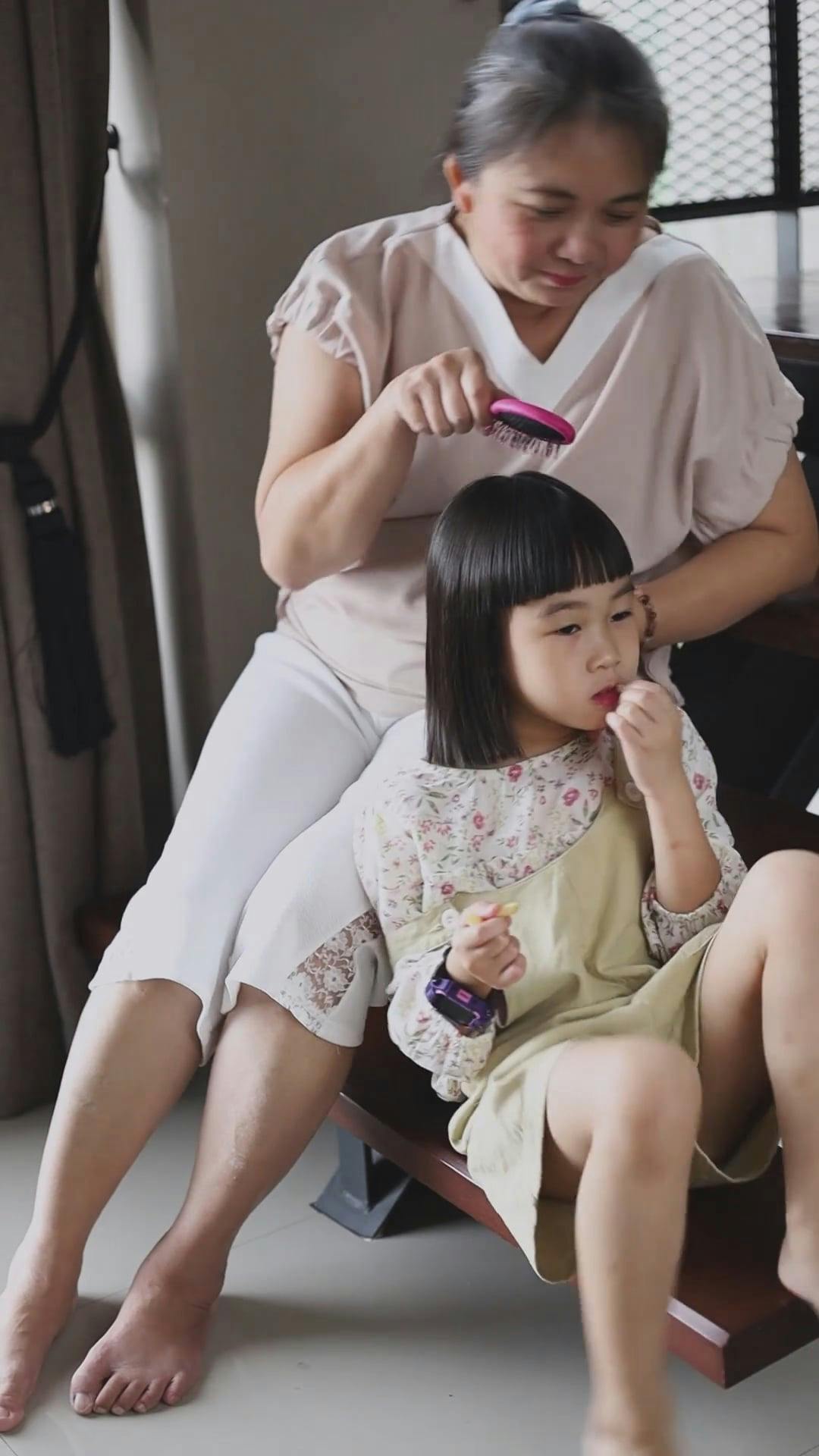 Family Combing Child Videos, Download The BEST Free 4k Stock Video ...