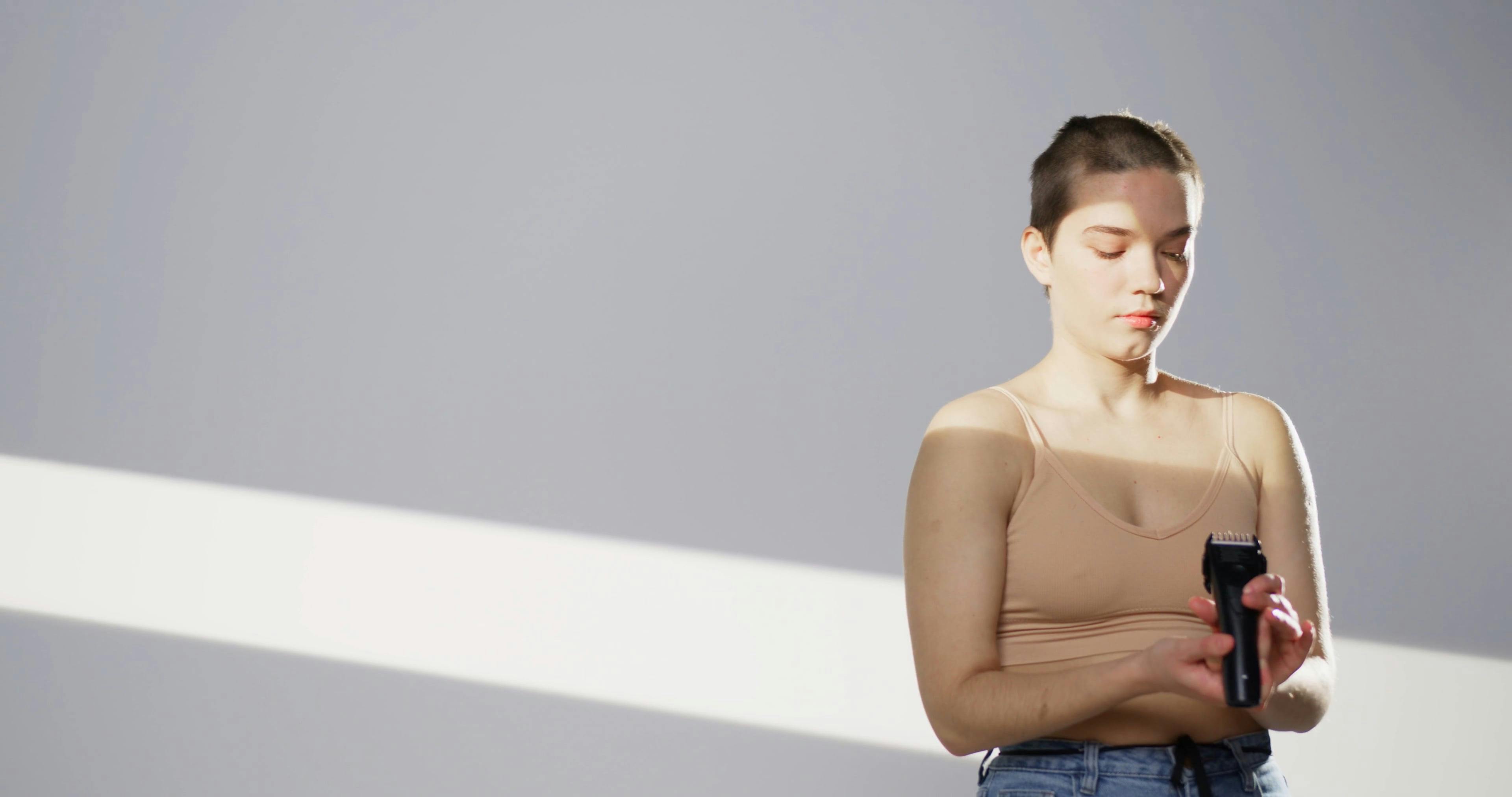 Woman Shaving Head Videos, Download The BEST Free 4k Stock Video ...