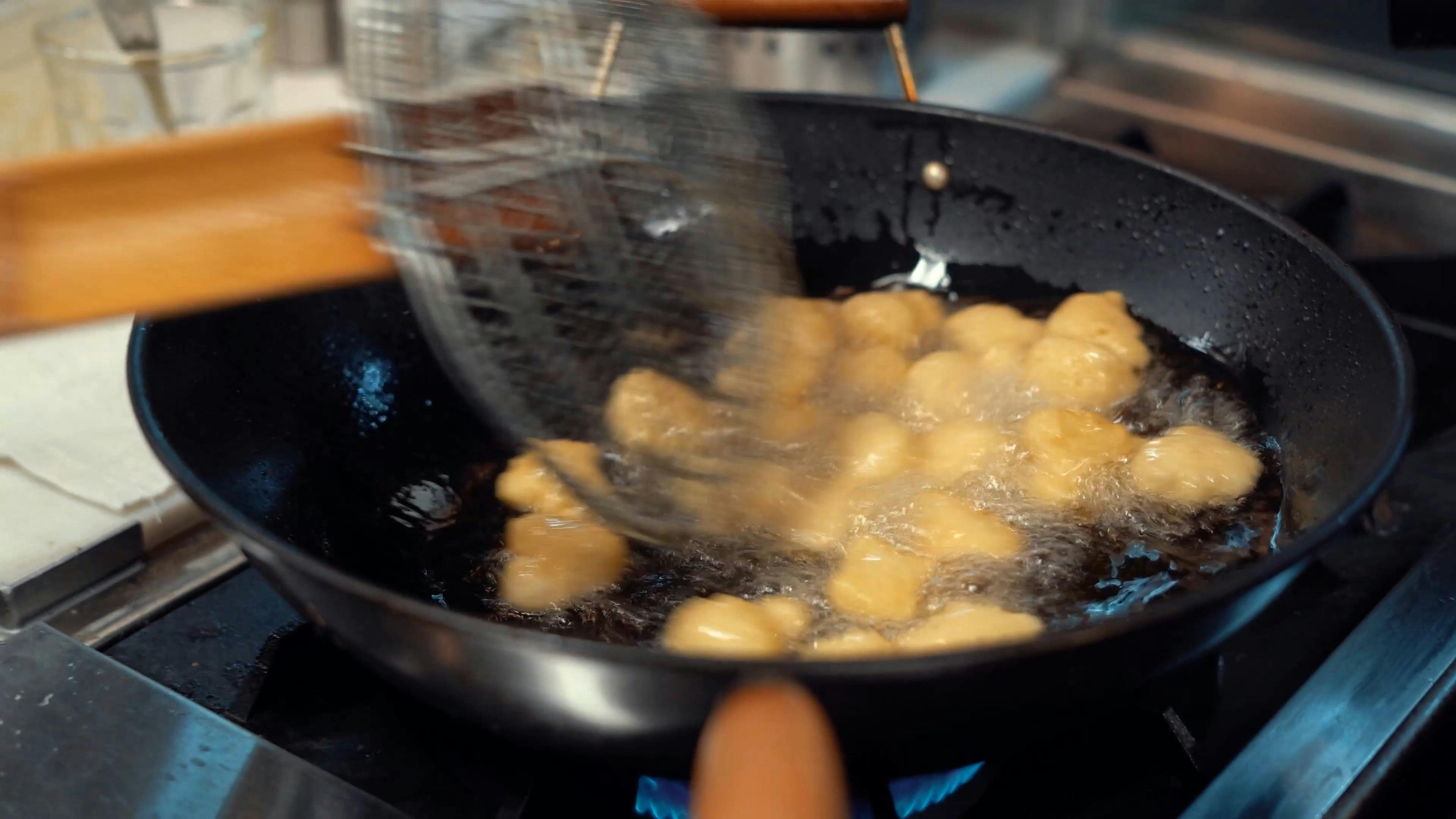 Food in Frying Pan · Free Stock Video