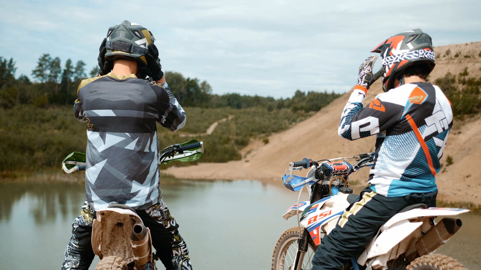 Dirt Bikes Videos, Download The BEST Free 4k Stock Video Footage & Dirt ...