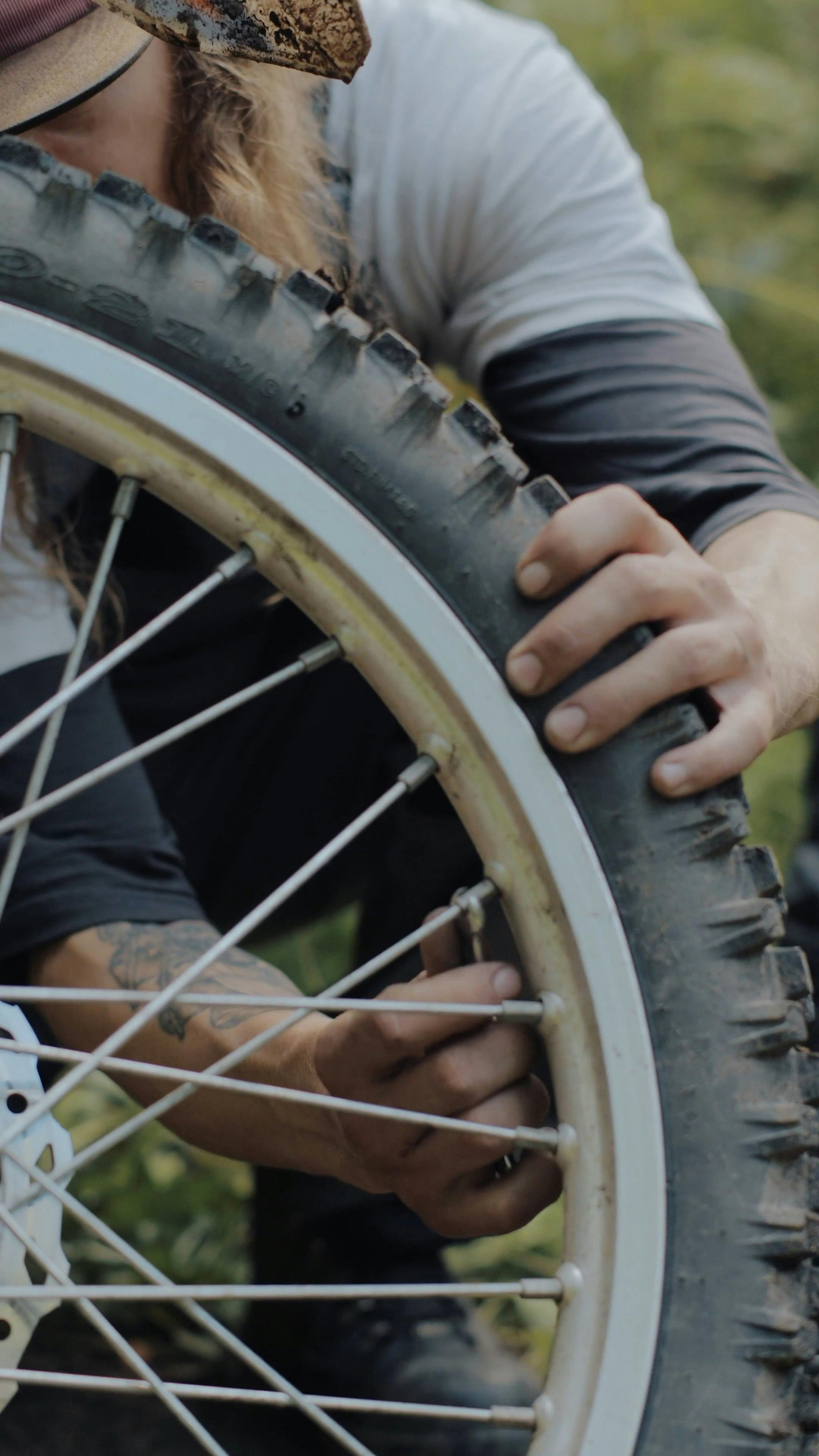 Men Rim Videos, Download The BEST Free 4k Stock Video Footage & Men Rim ...