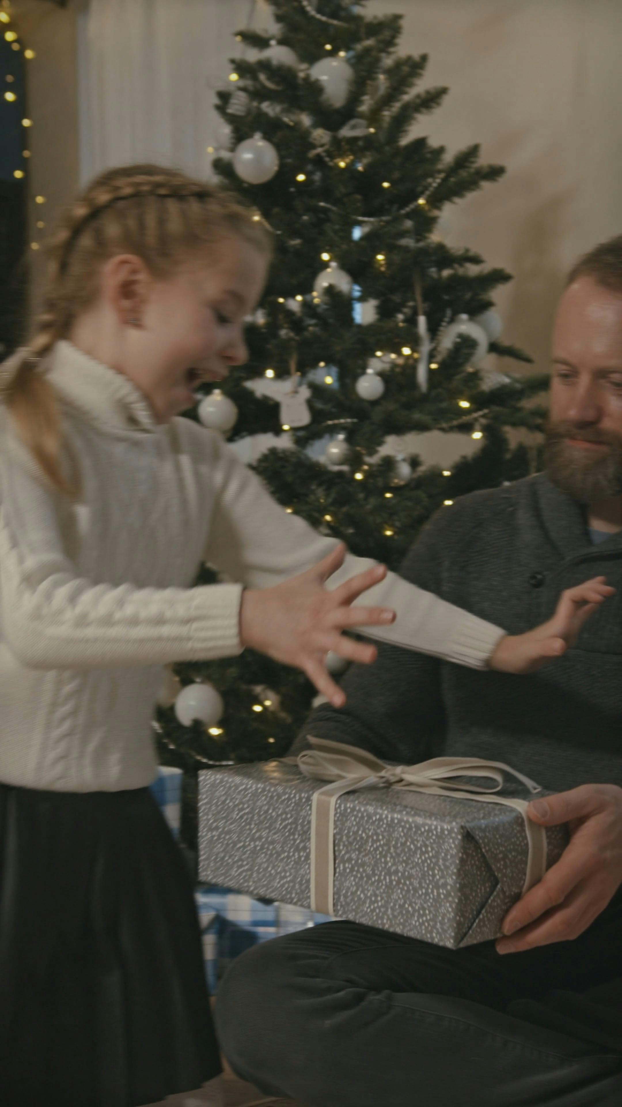 Kids Opening Gifts Videos, Download The BEST Free 4k Stock Video ...