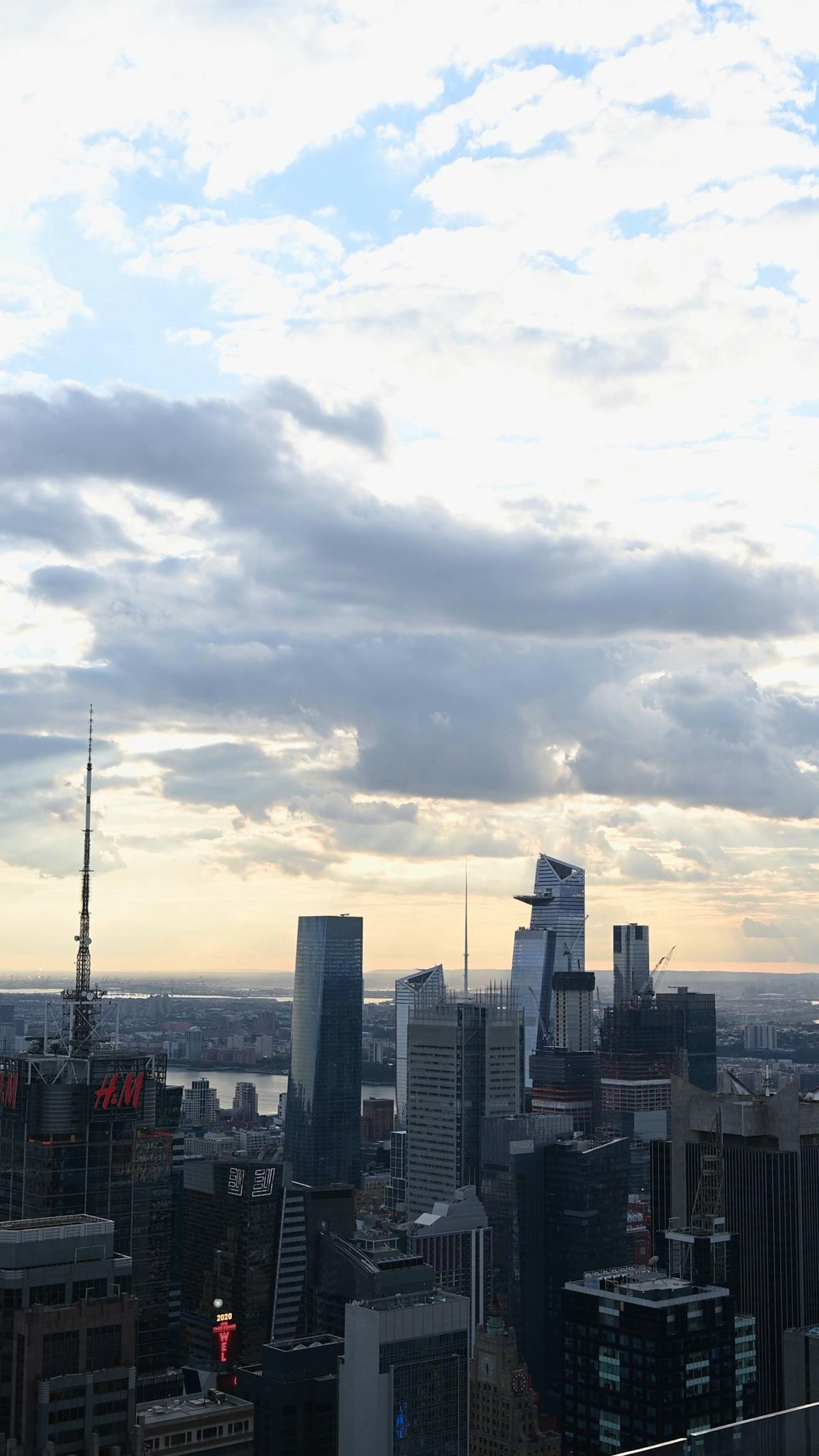 俯視圖 全景 北美 受歡迎的 商業 地平線 地標 垂直拍攝 城市 城市之夜 城市景觀 城市的燈光 塔 塔樓 外觀