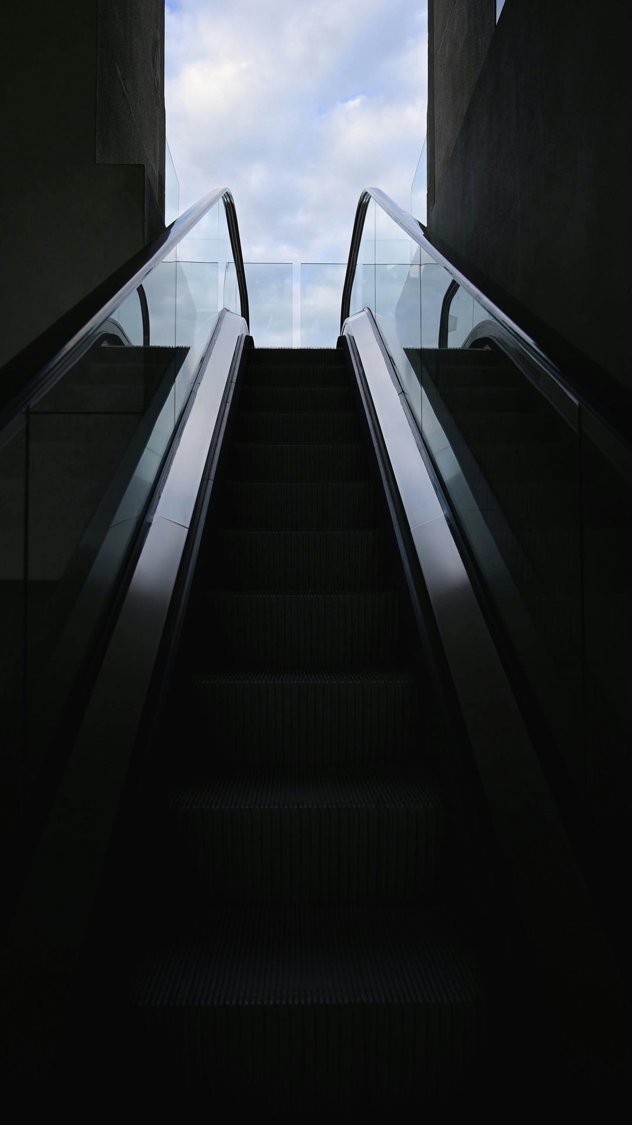 Escalator Going Up · Free Stock Video