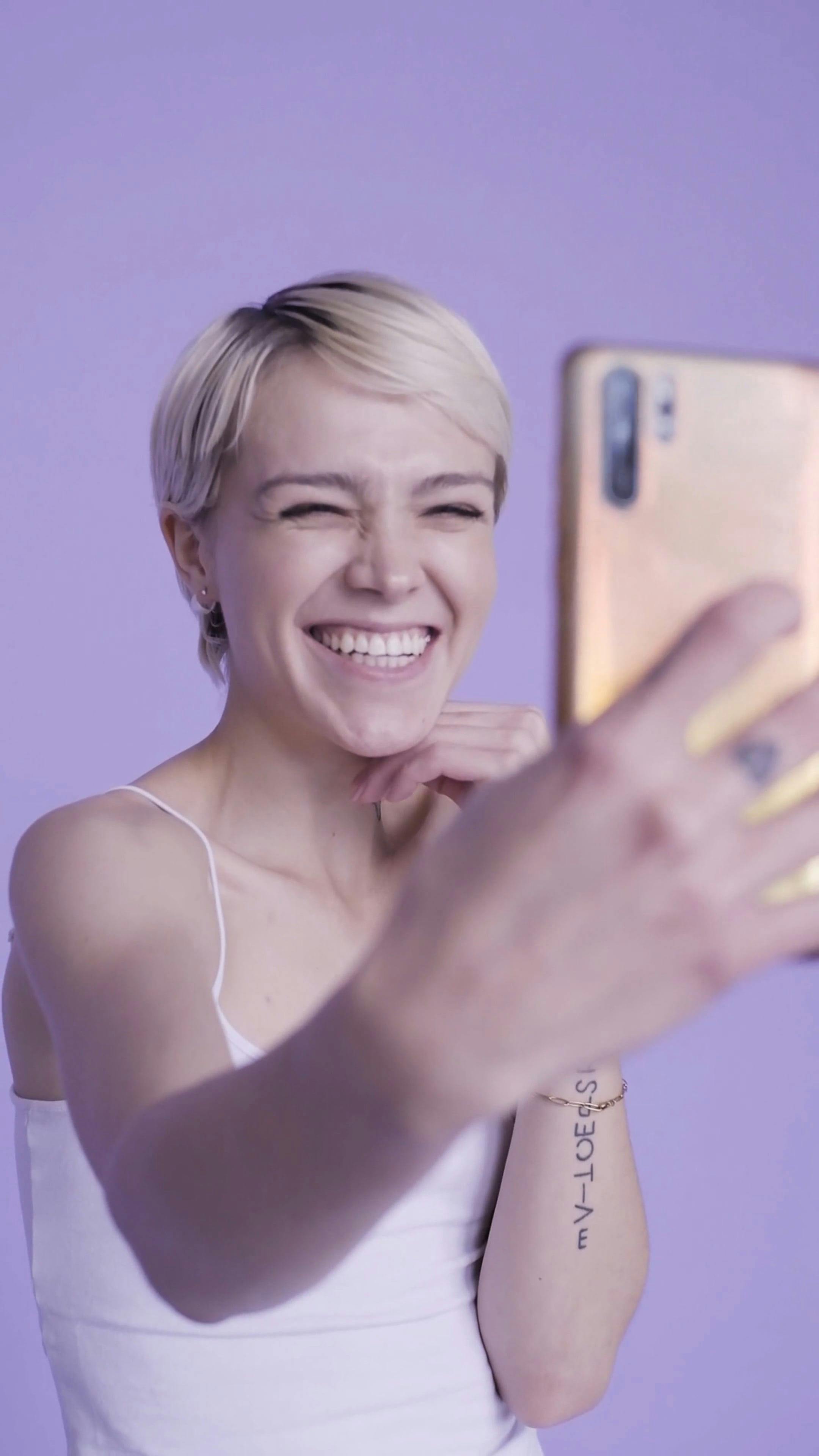 Women Facing Camera Videos, Download The BEST Free 4k Stock Video ...