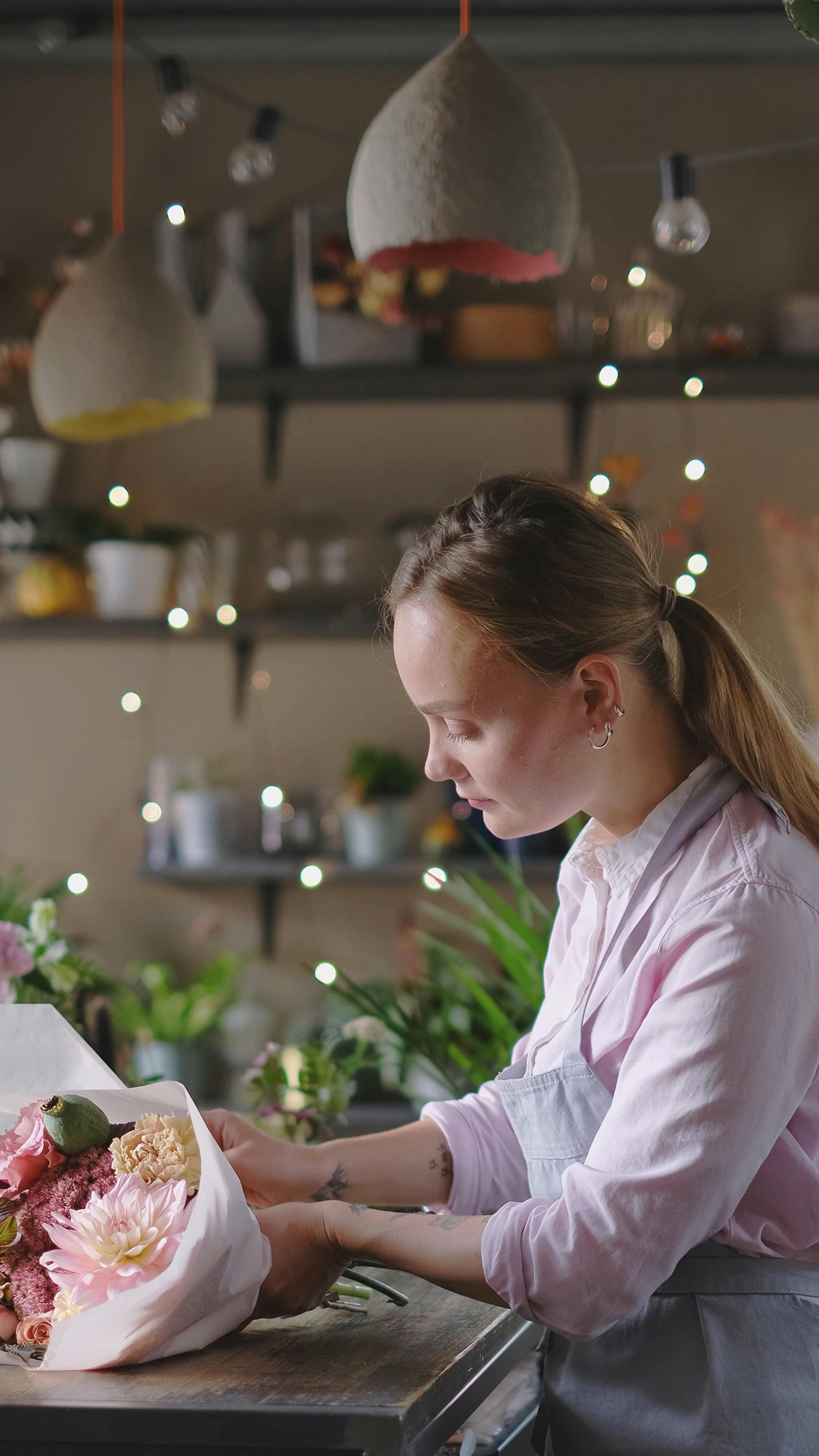 Gift Video Videos, Download The BEST Free 4k Stock Video Footage & Gift ...