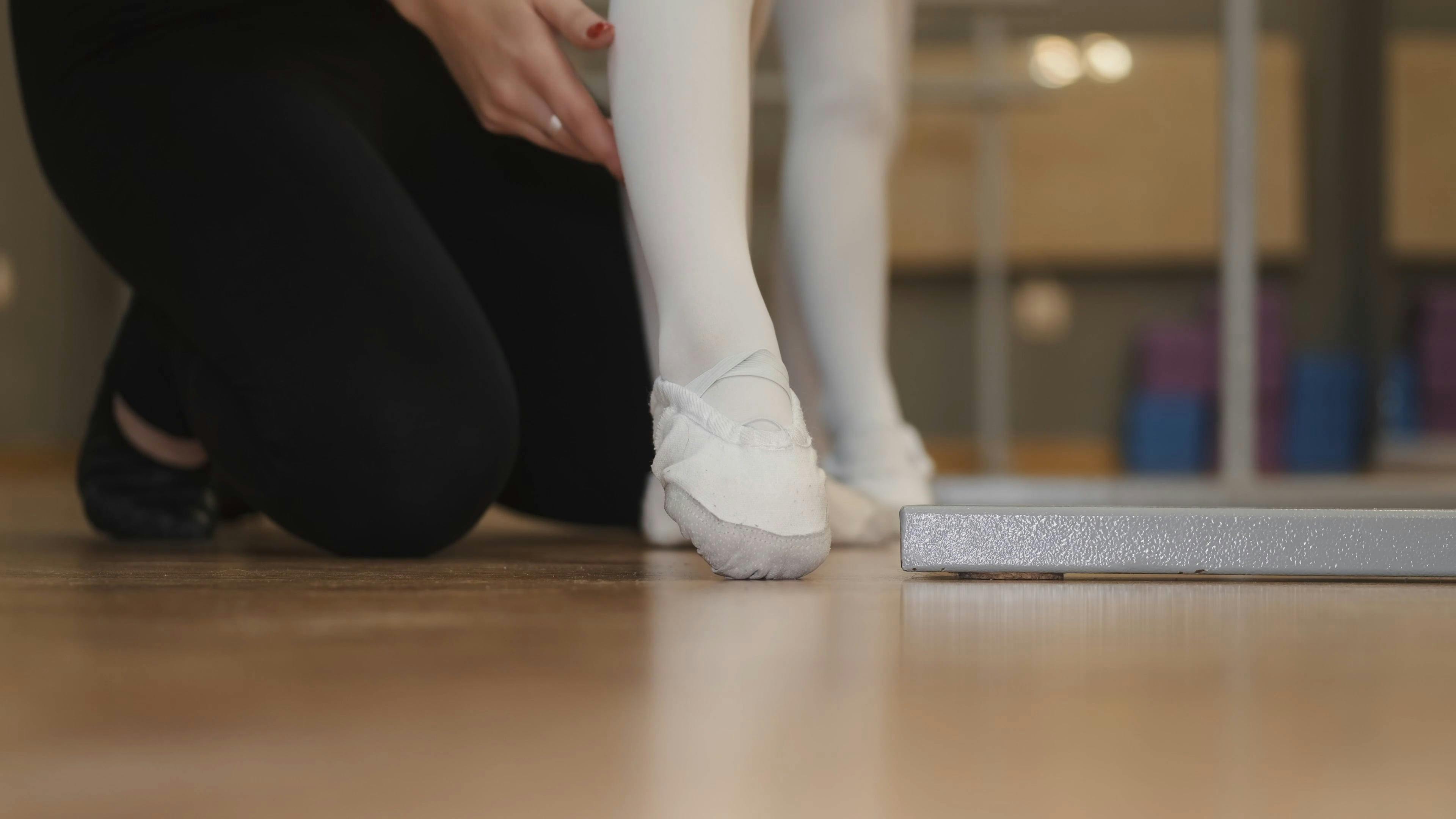 Poor Lifting Techniques Videos, Download The BEST Free 4k Stock Video ...