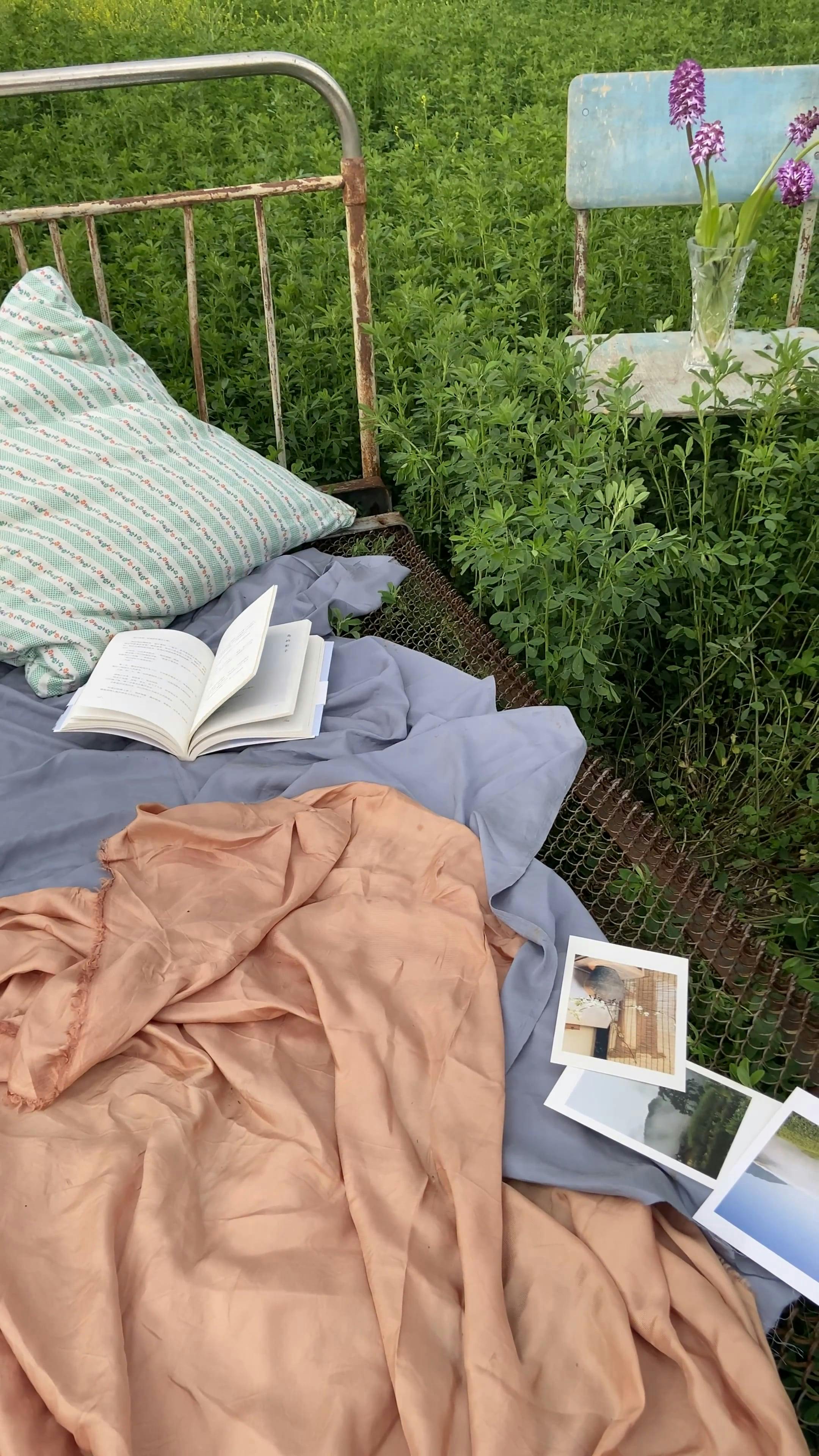 Bed Sheets Videos, Download The BEST Free 4k Stock Video Footage & Bed ...