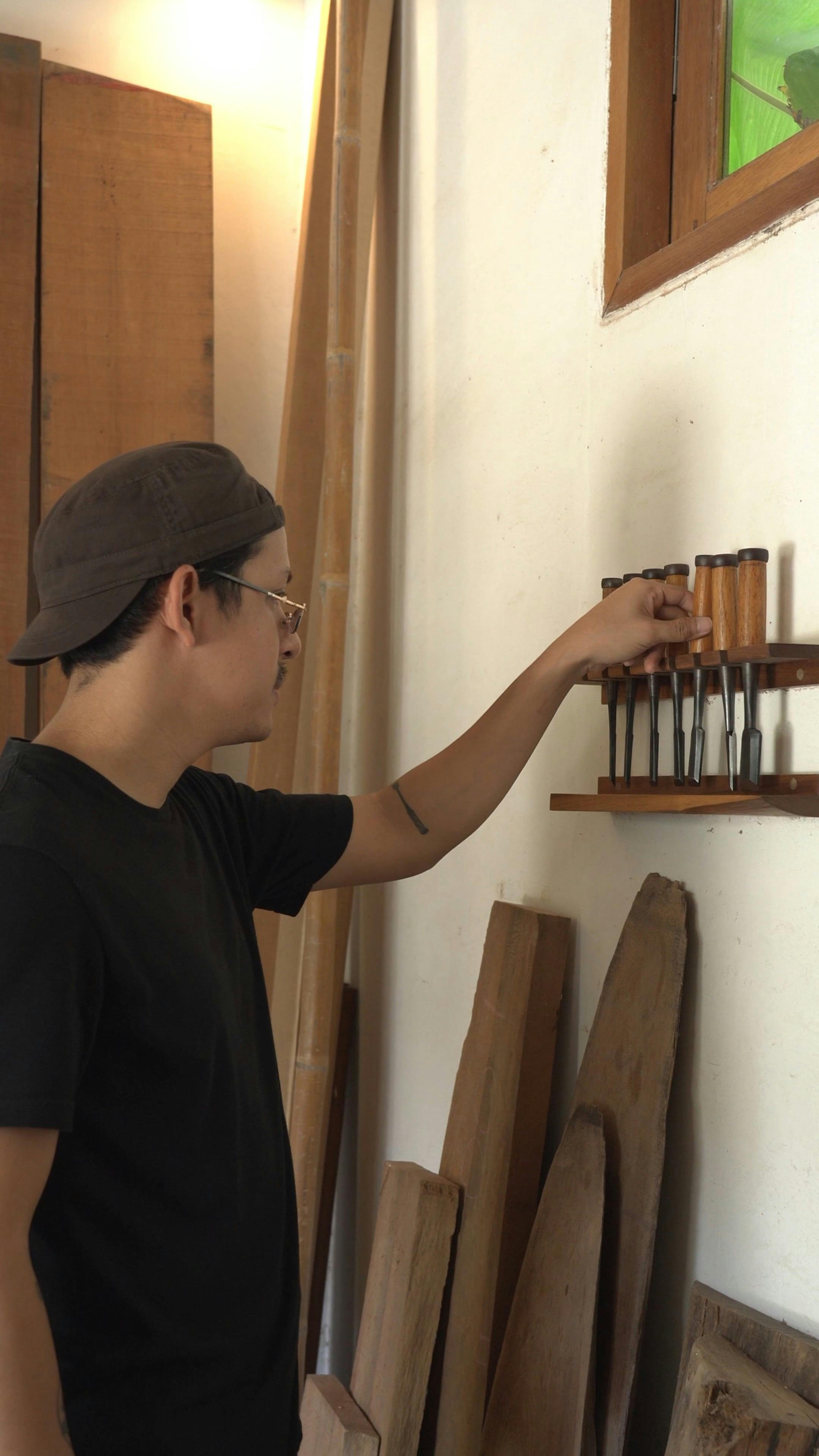 Professional Carpenter Videos, Download The BEST Free 4k Stock Video ...