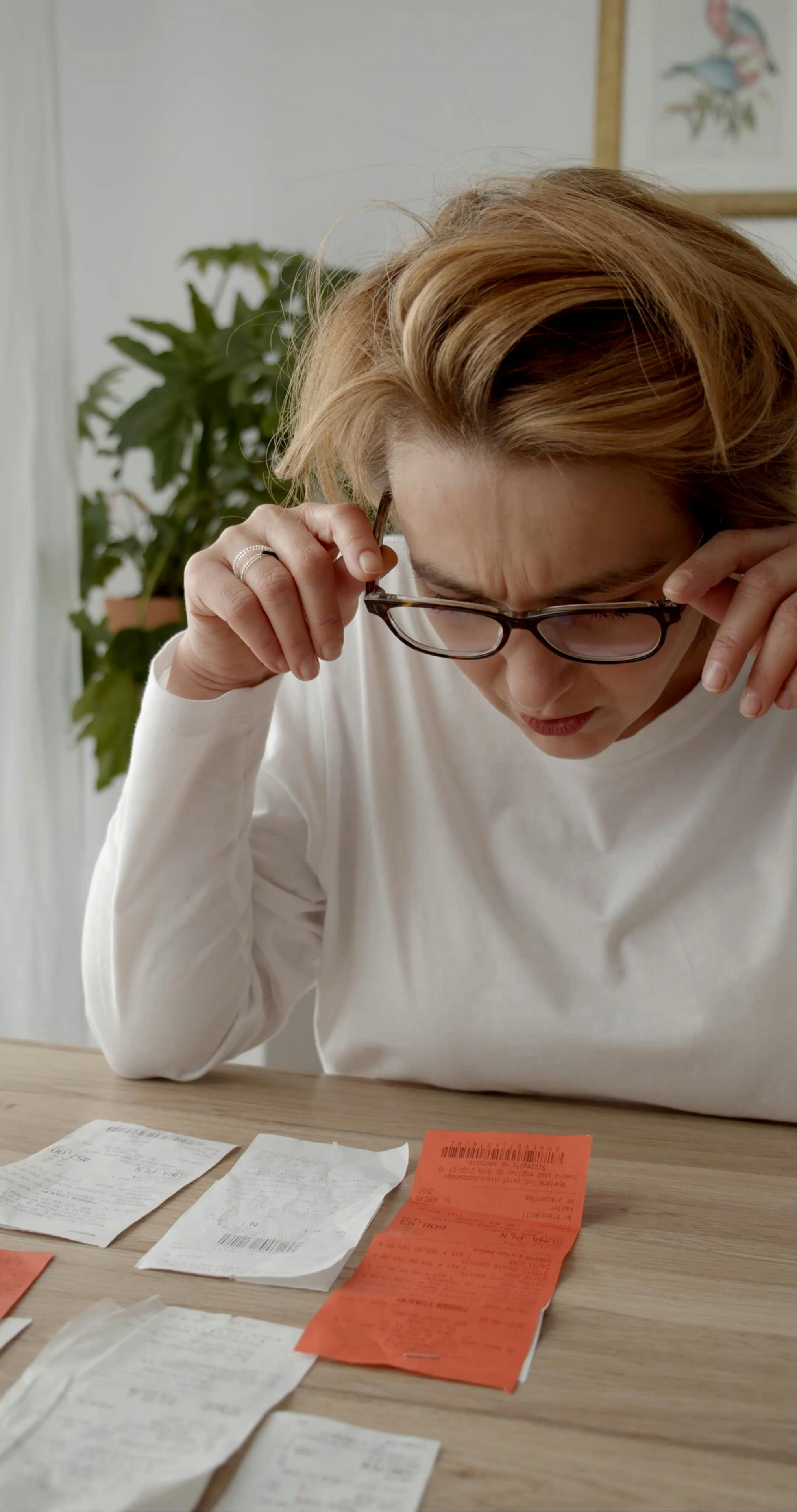 A Woman Worrisome Look For Over Spending · Free Stock Video