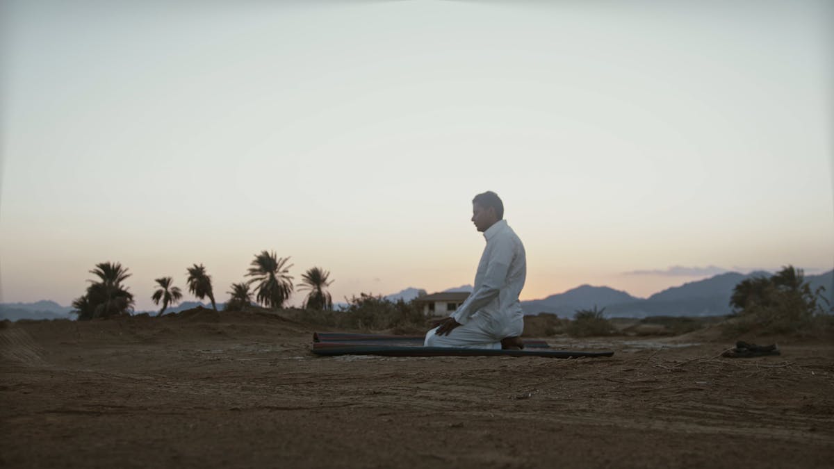 4,413+ Best Free Pray muslim 4K Stock Video Footage & Royalty-Free HD ...