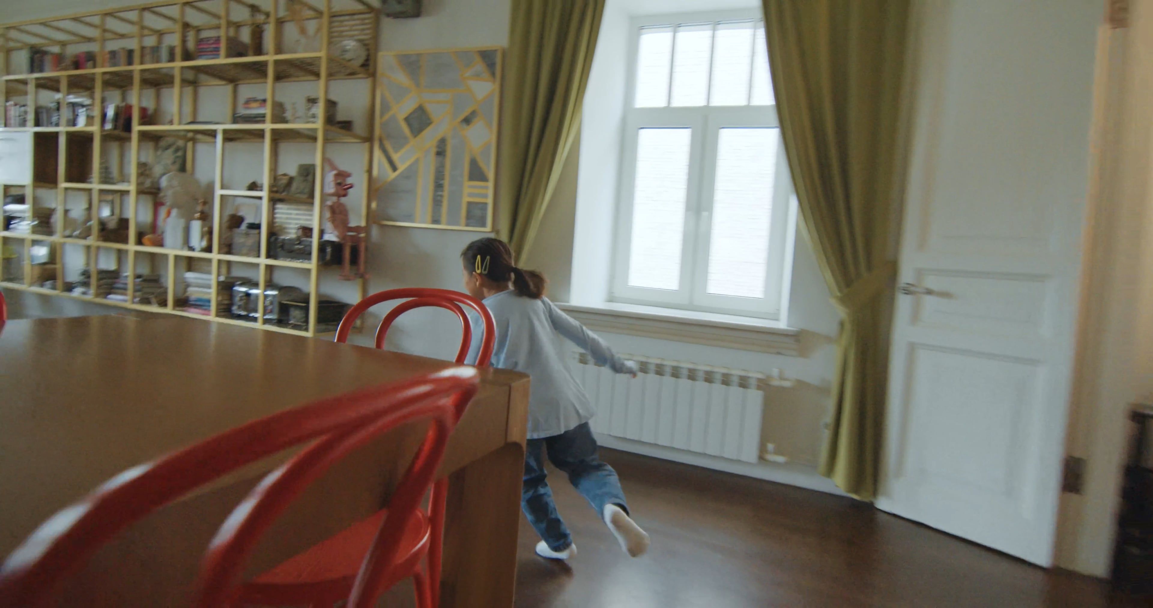 Girl Running Inside the House Free Stock Video Footage, Royalty-Free 4K ...