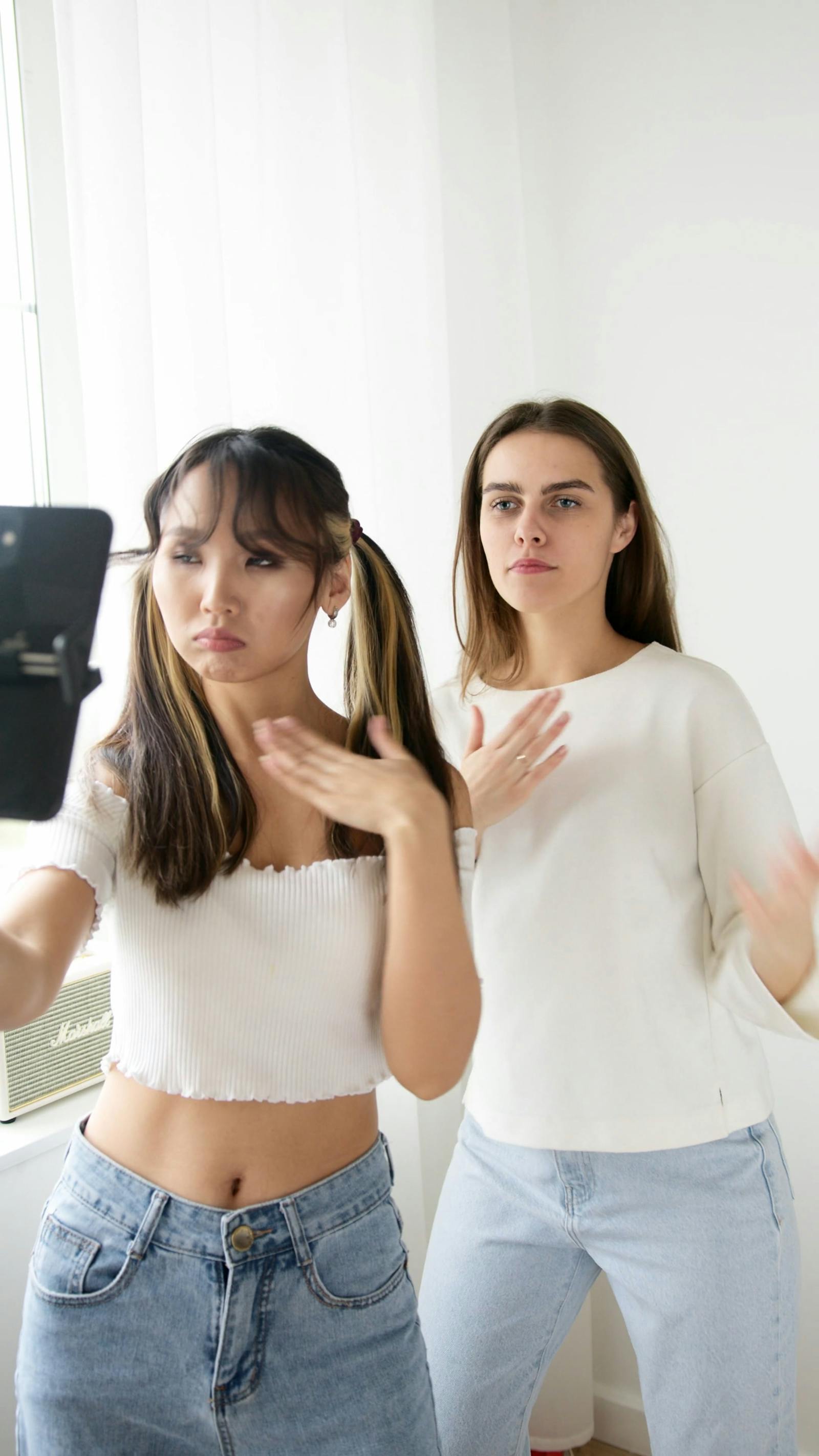 Selfie Video Videos, Download The BEST Free 4k Stock Video Footage ...