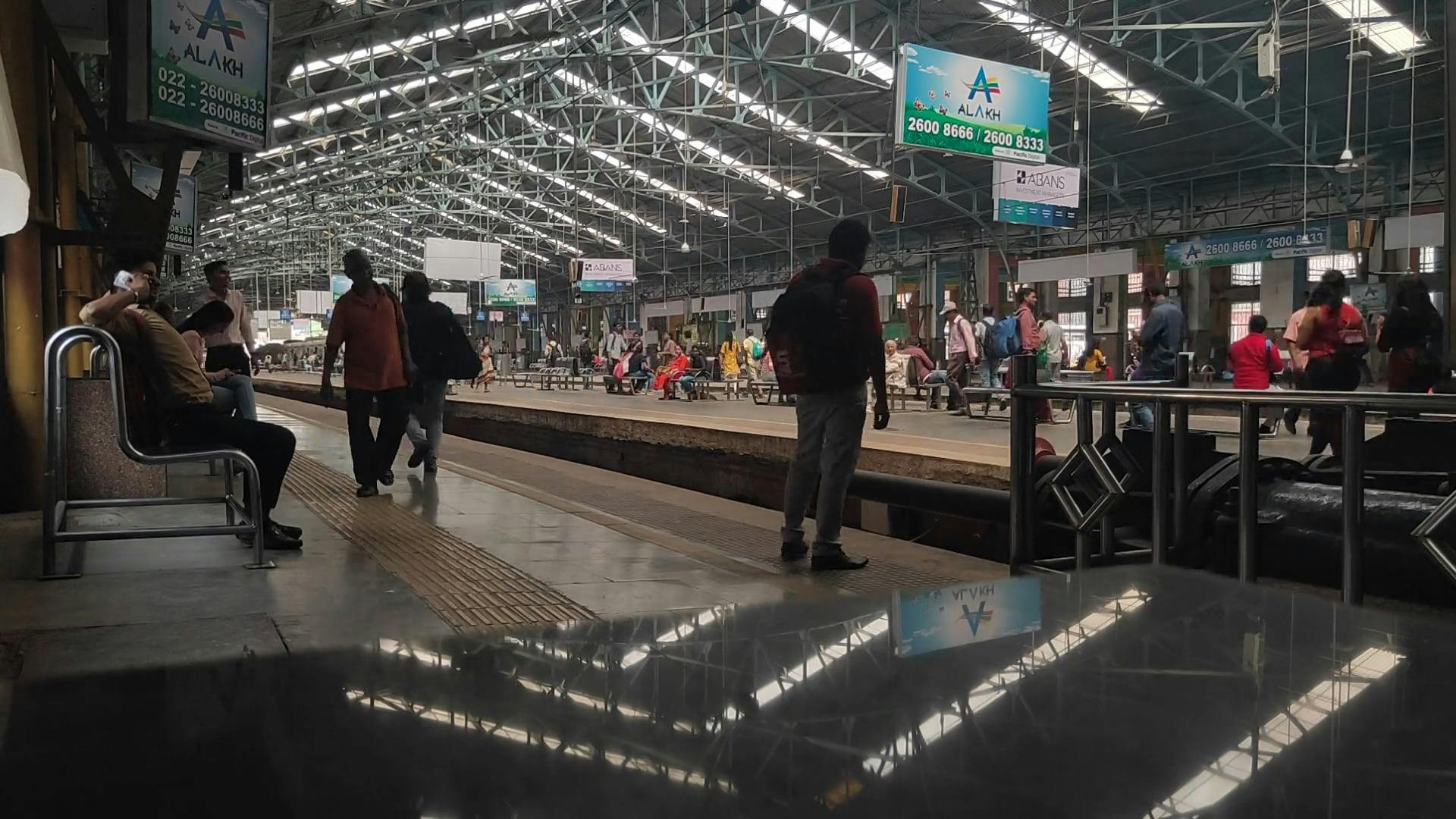 Crowded Train Station Free Stock Video Footage, Royalty-Free 4K & HD ...