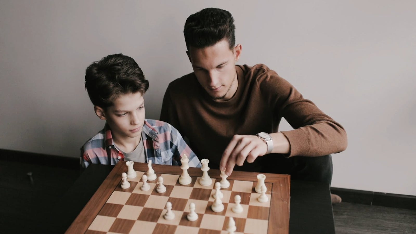 Playing Chess Videos, Download The BEST Free 4k Stock Video Footage ...