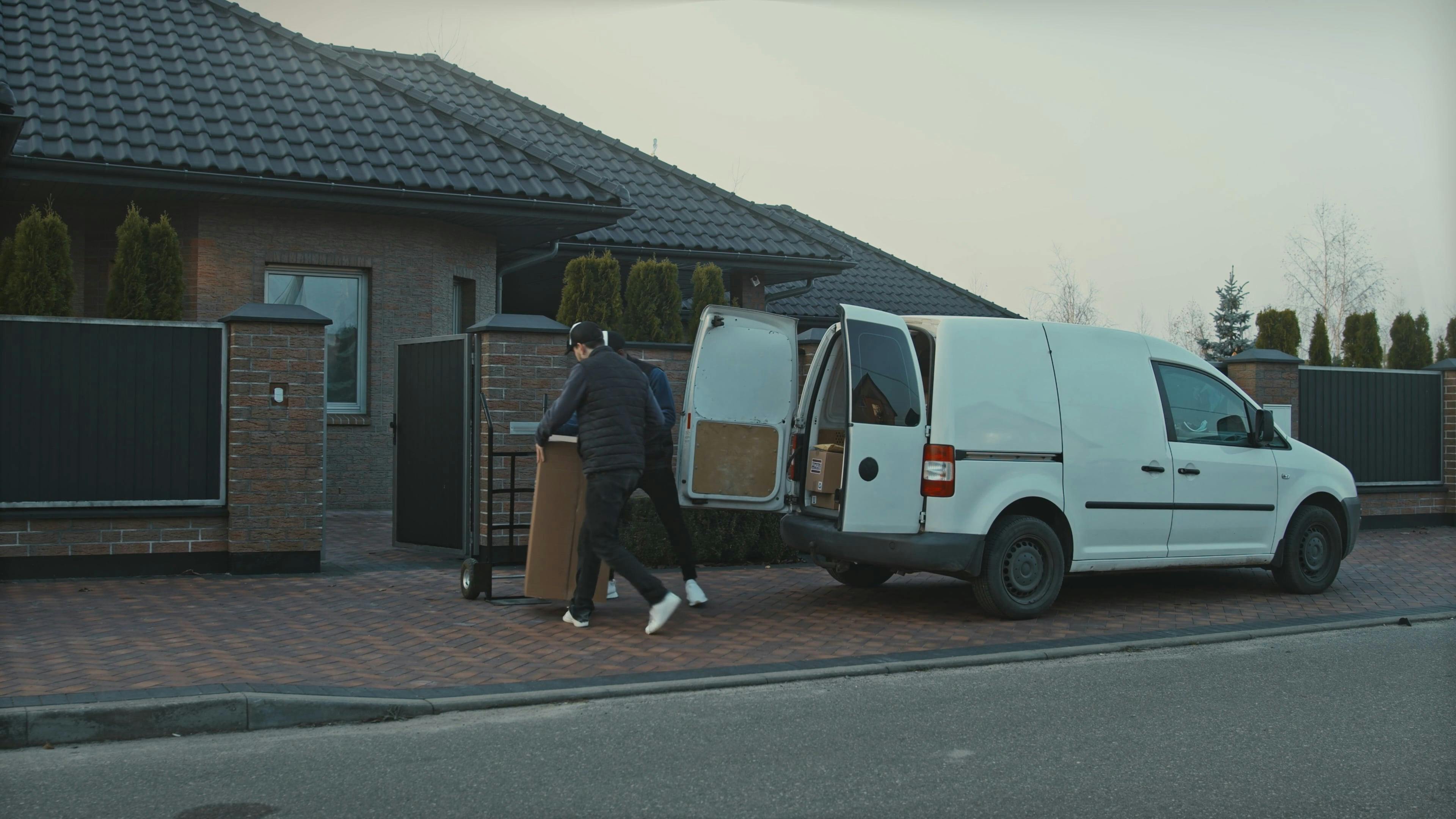 Employees Handling Videos, Download The BEST Free 4k Stock Video ...