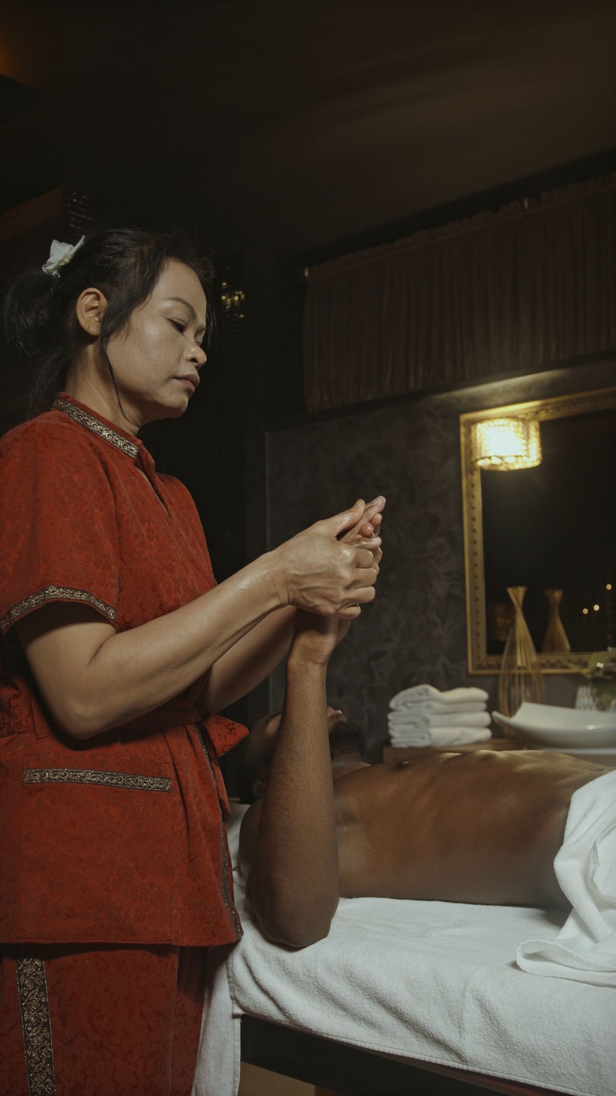 Black Female Masseuse Videos, Download The BEST Free 4k Stock Video ...