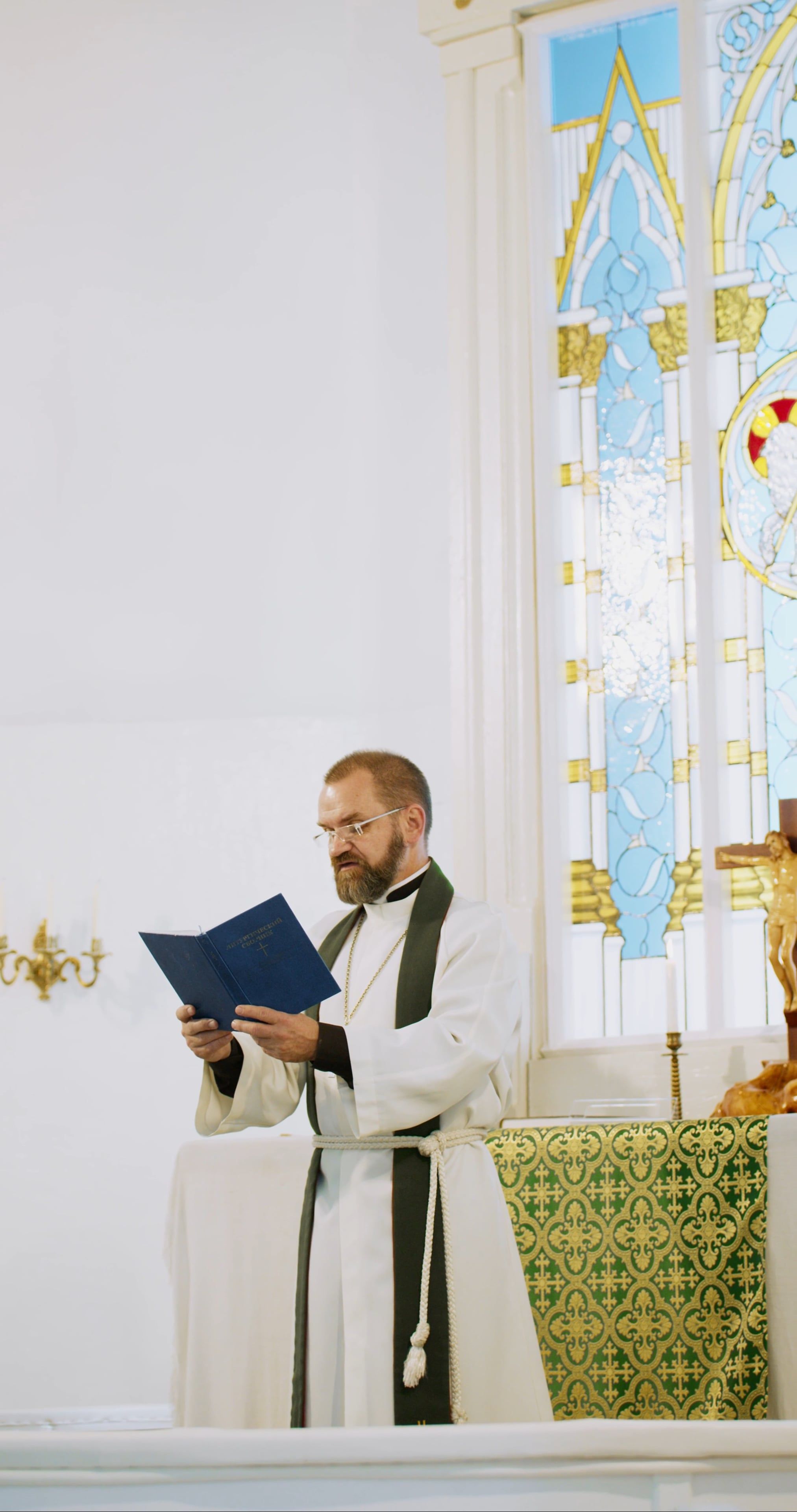 A Pastor Reading a Holy Book Free Stock Video Footage, Royalty-Free 4K ...