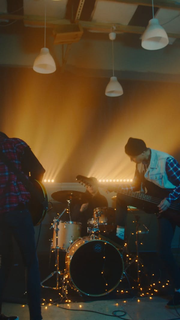 Lamp Band Videos, Download The BEST Free 4k Stock Video Footage & Lamp ...