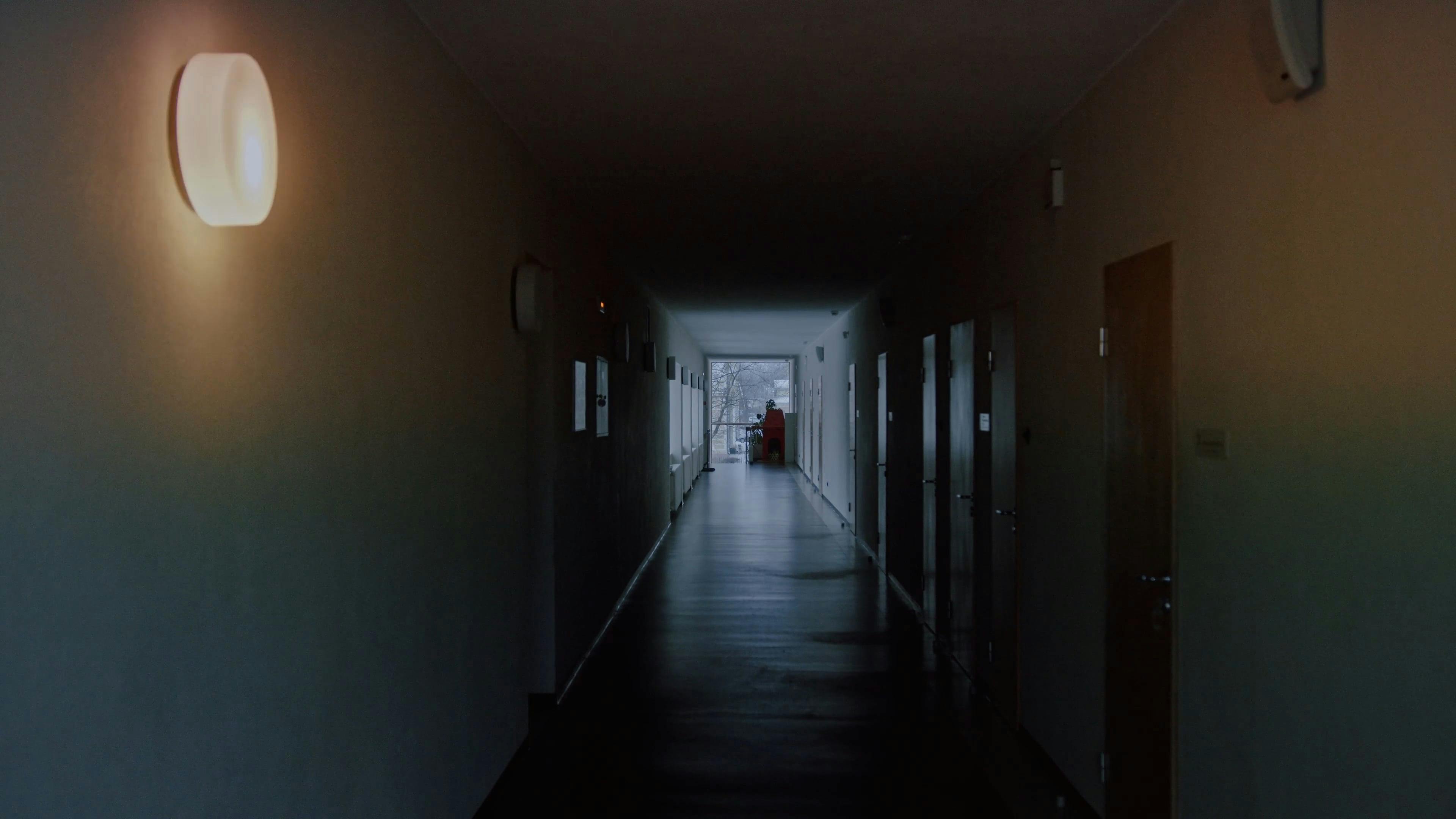 Vídeos de stock gratuitos sobre adentro, ambiente nocturno, ambiente ...