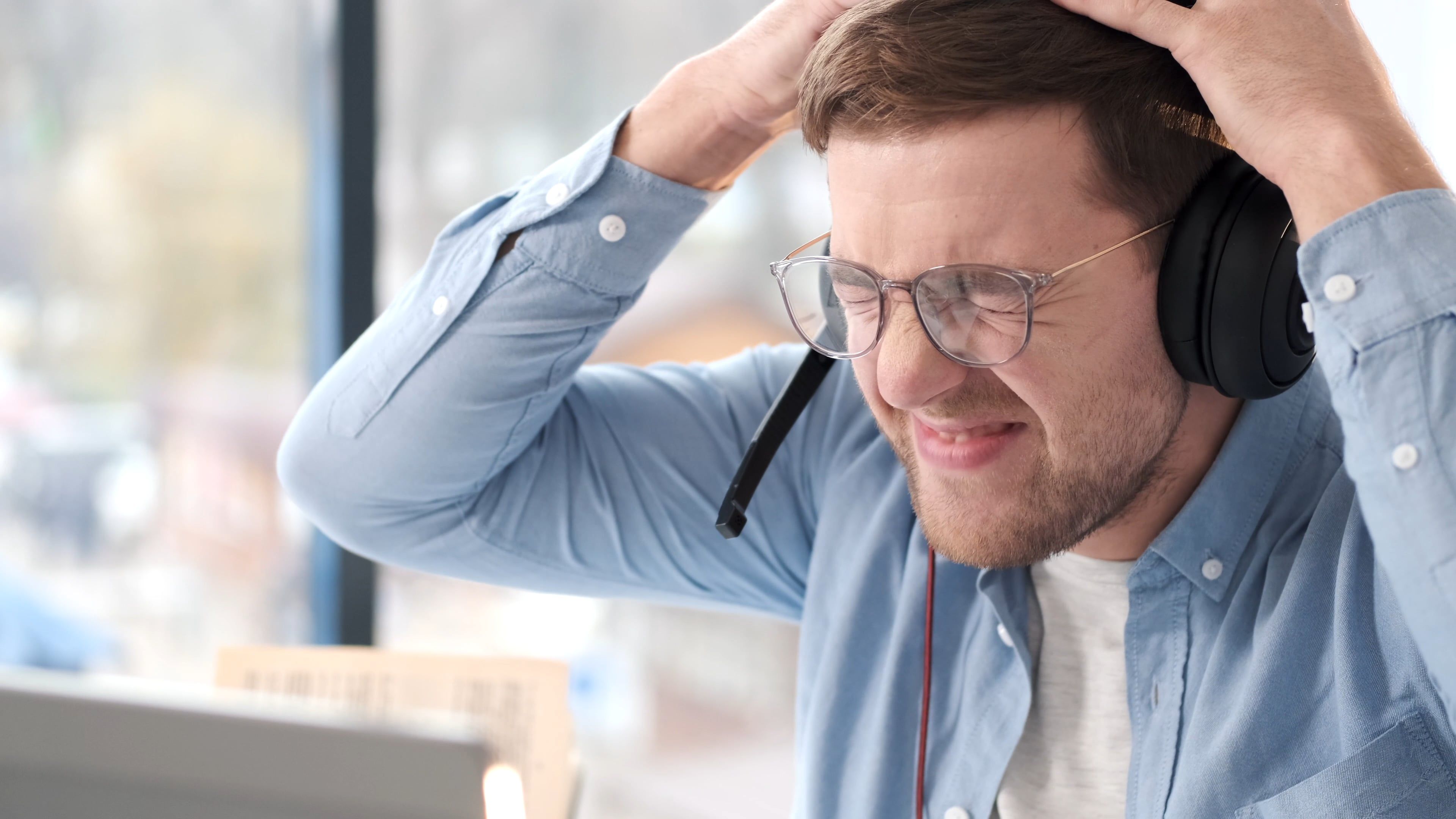 Close Up Video of a Man Shouting · Free Stock Video