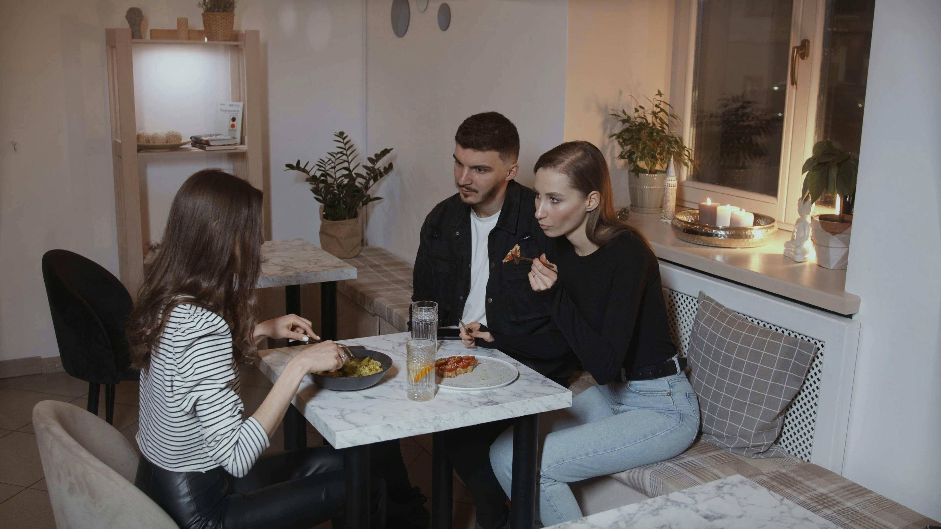 Family Restaurant Dinner Videos, Download The BEST Free 4k Stock Video ...