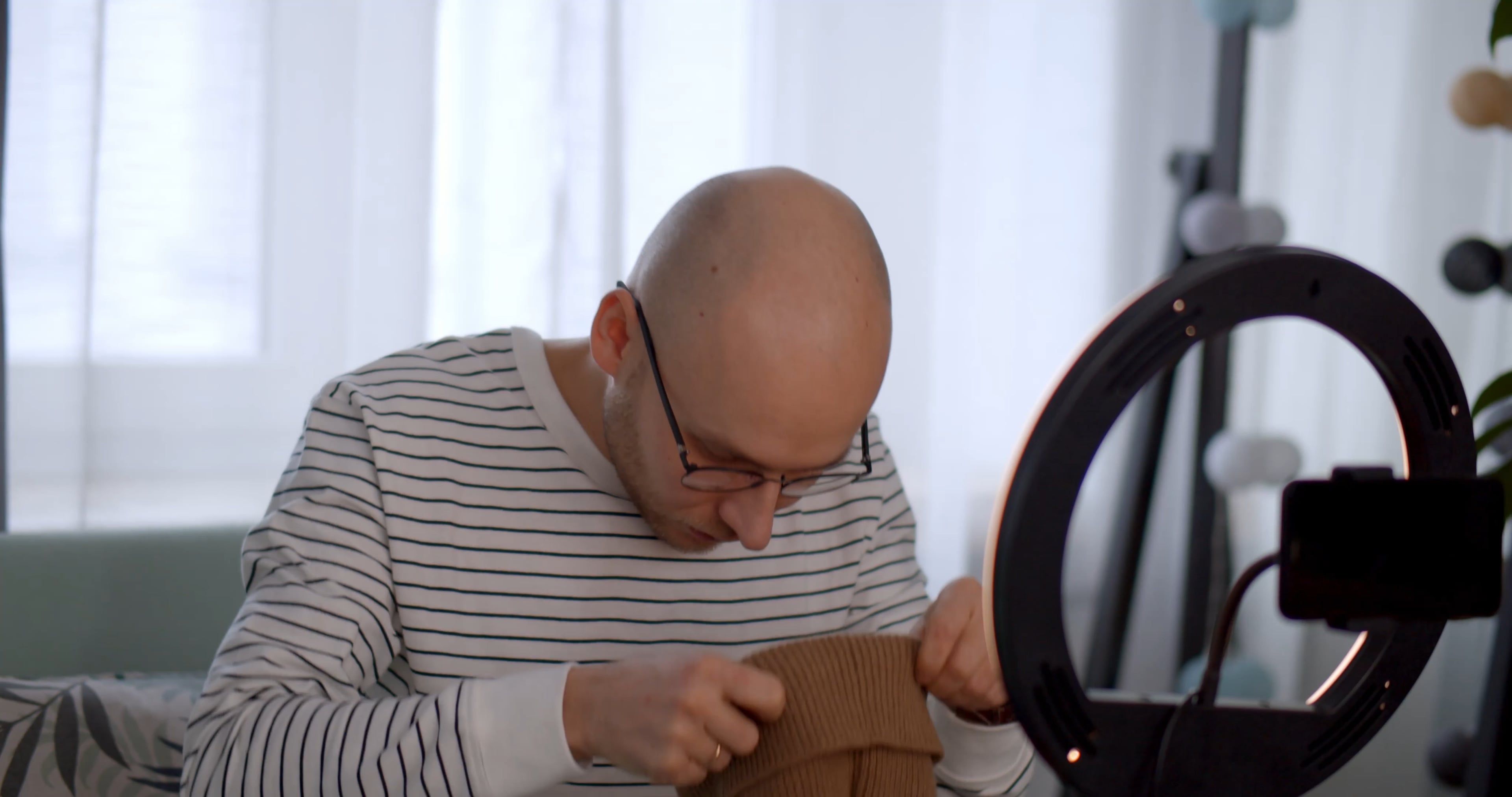 Bald Influencer Videos, Download The BEST Free 4k Stock Video Footage ...