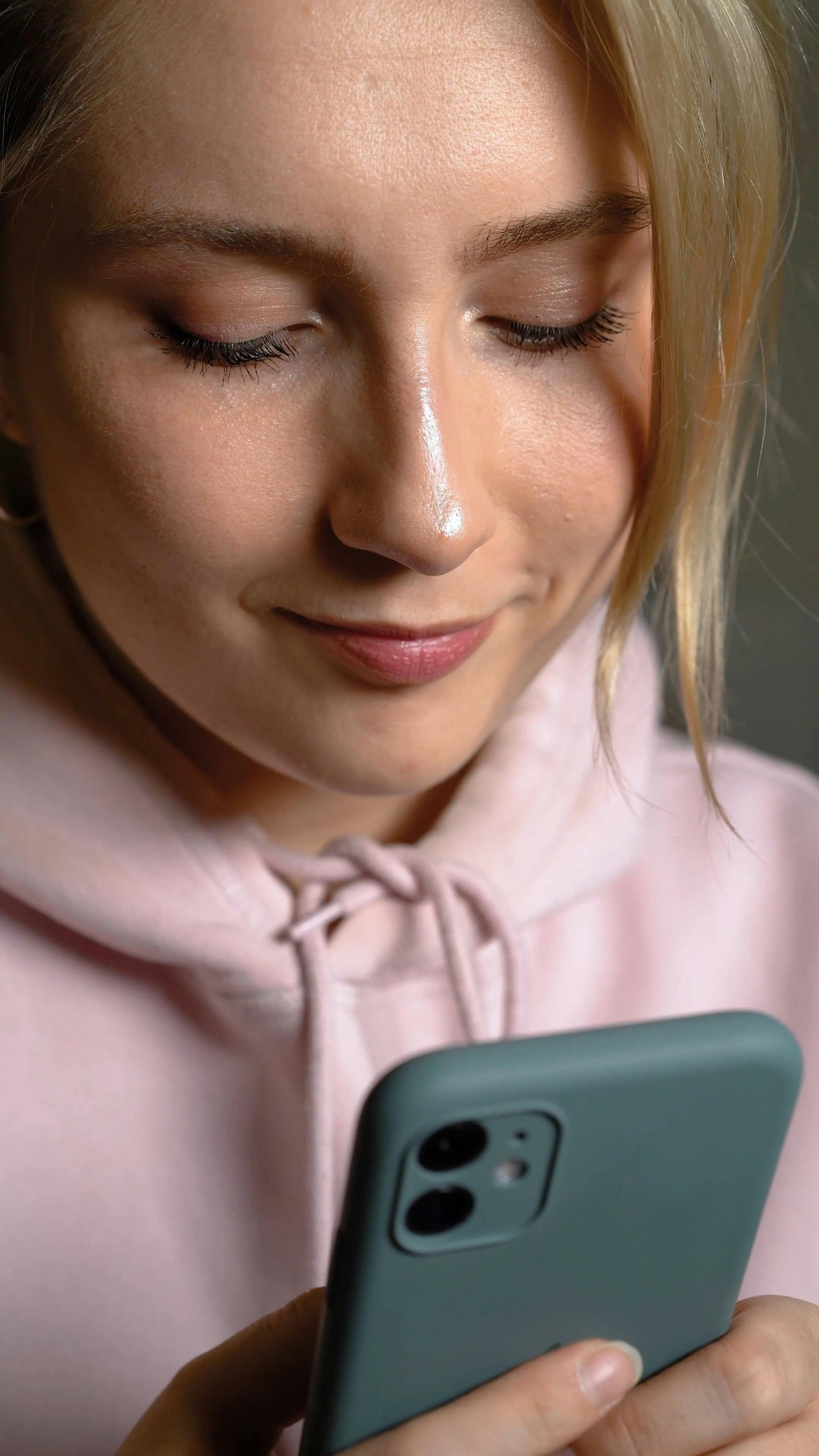 Texting And Blushing Videos, Download The BEST Free 4k Stock Video ...