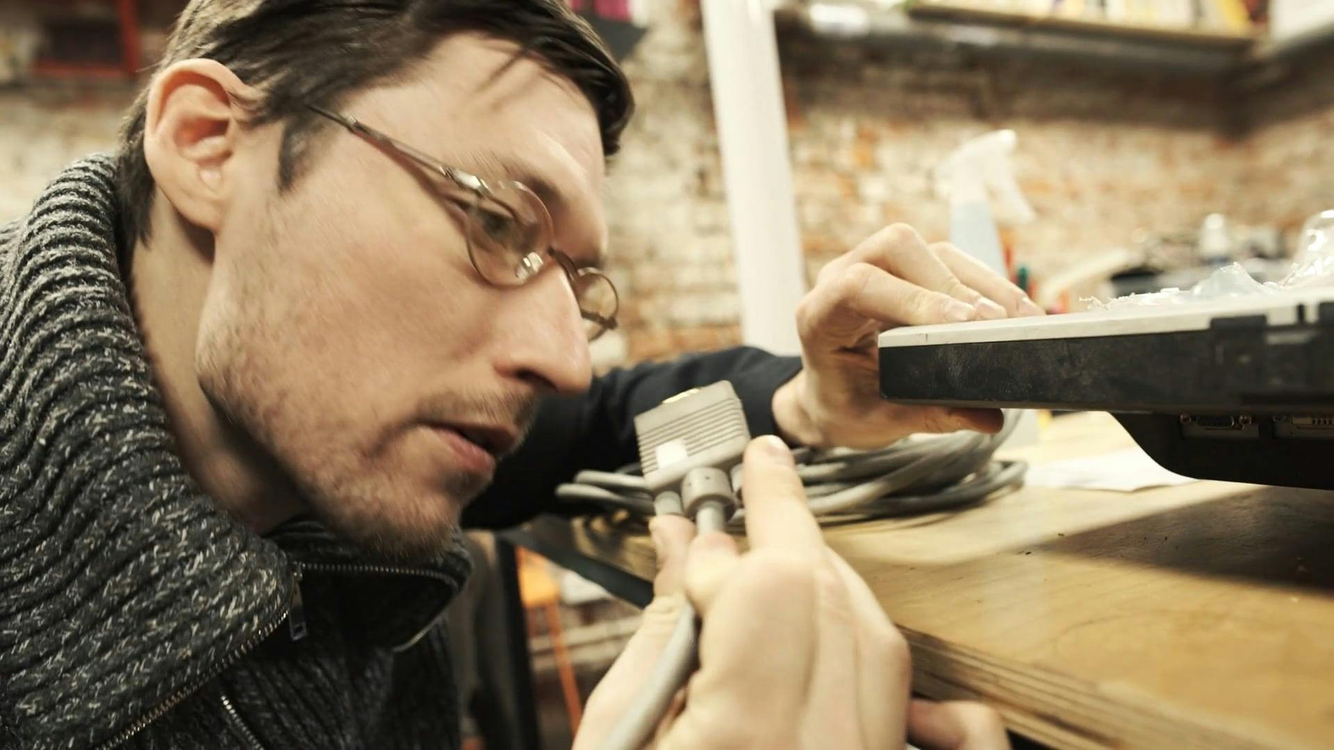 Technician Networking Videos, Download The BEST Free 4k Stock Video ...