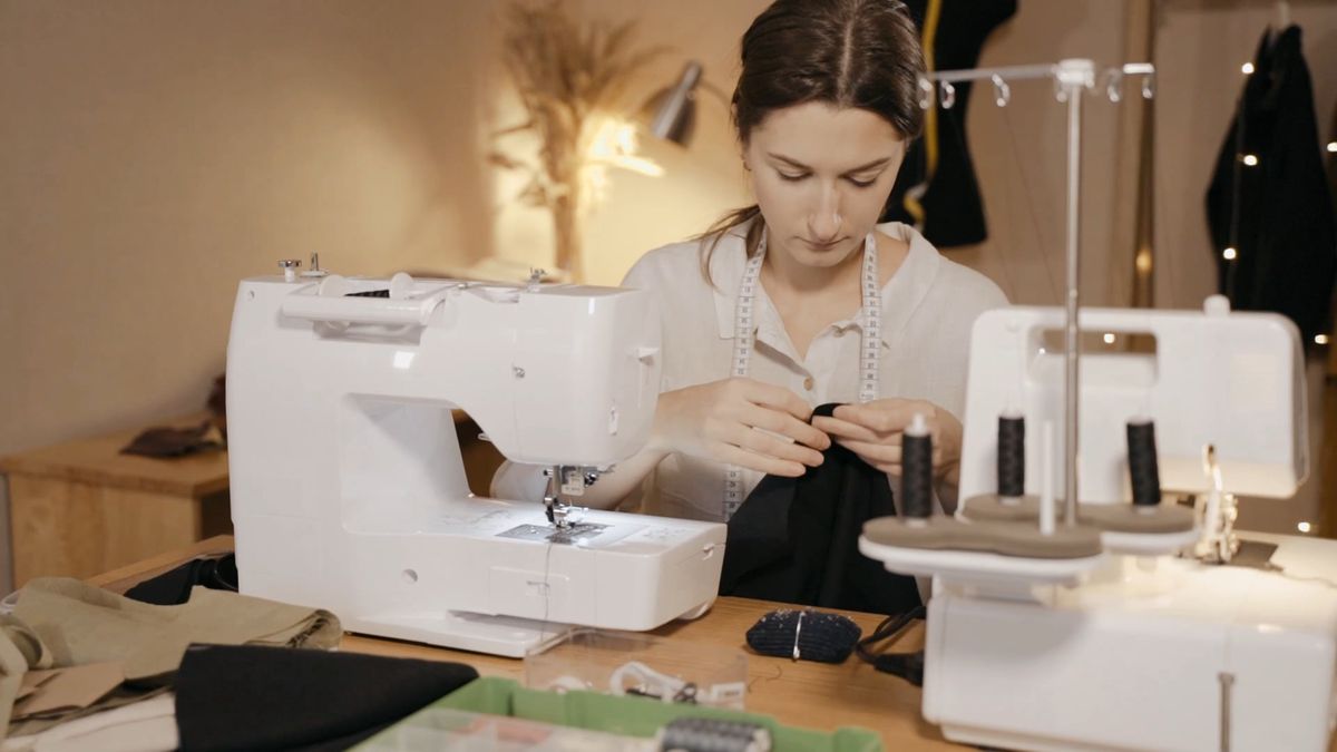 Tailor Videos, Download The BEST Free 4k Stock Video Footage & Tailor ...