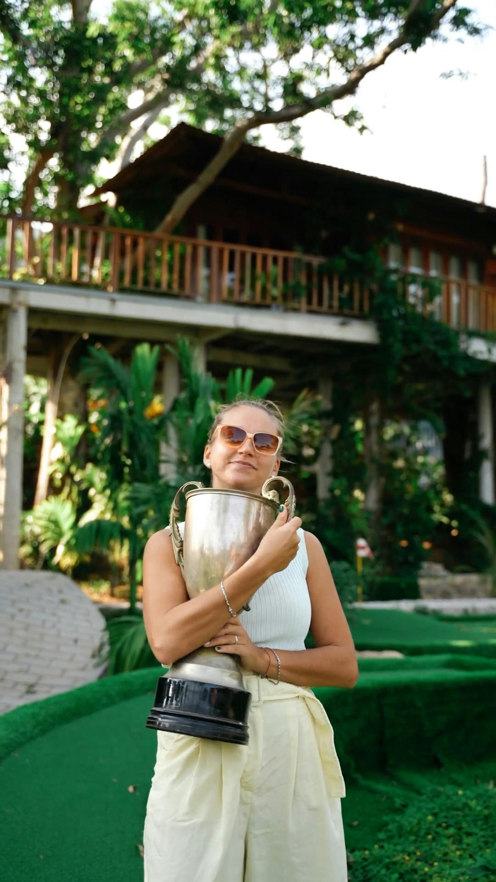 Award Videos, Download The BEST Free 4k Stock Video Footage & Award HD ...