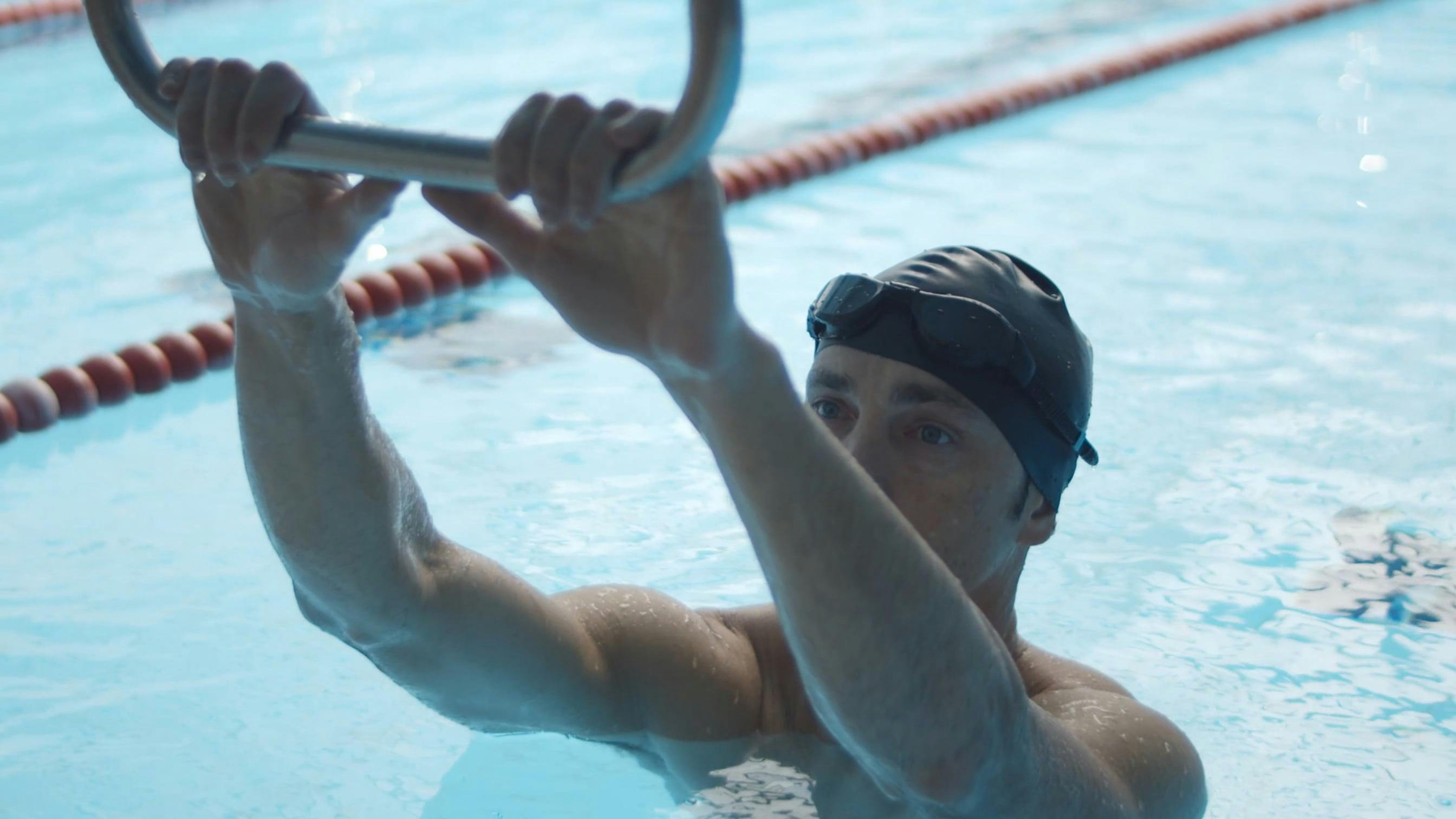 People Swimming · Free Stock Video