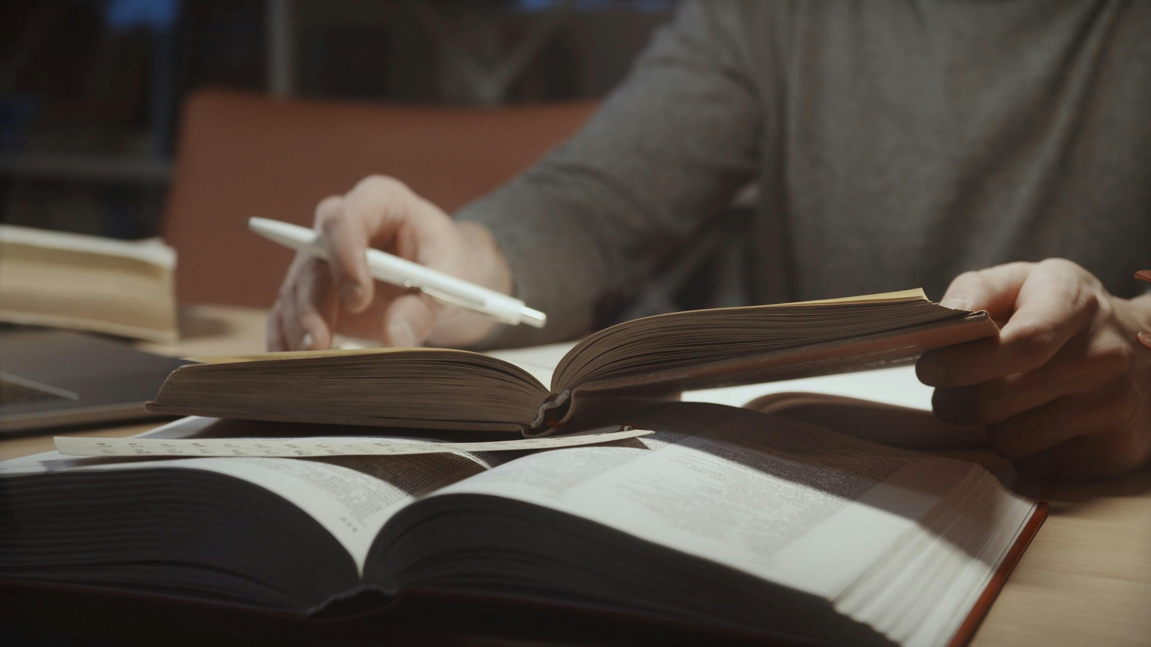 School Library Videos, Download The BEST Free 4k Stock Video Footage ...