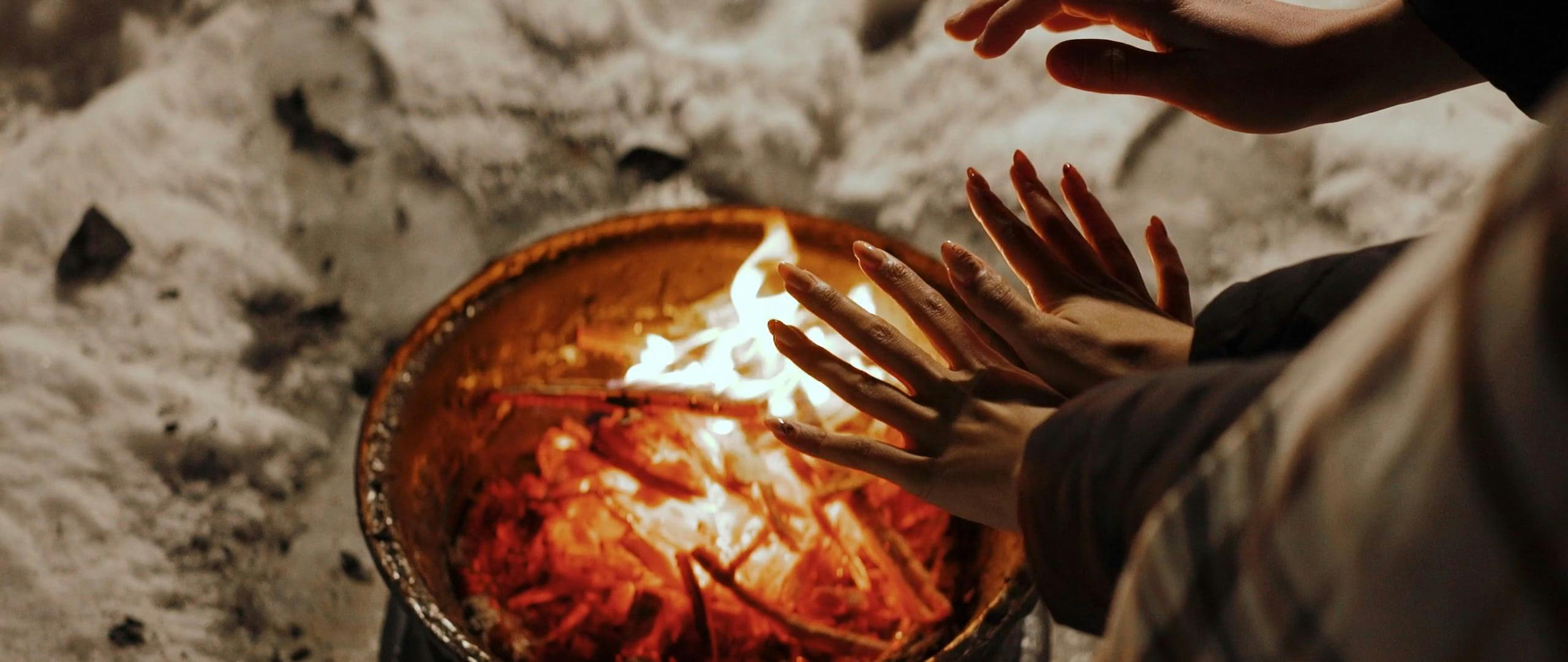 People Warming Hands Fire Videos, Download The BEST Free 4k Stock Video ...