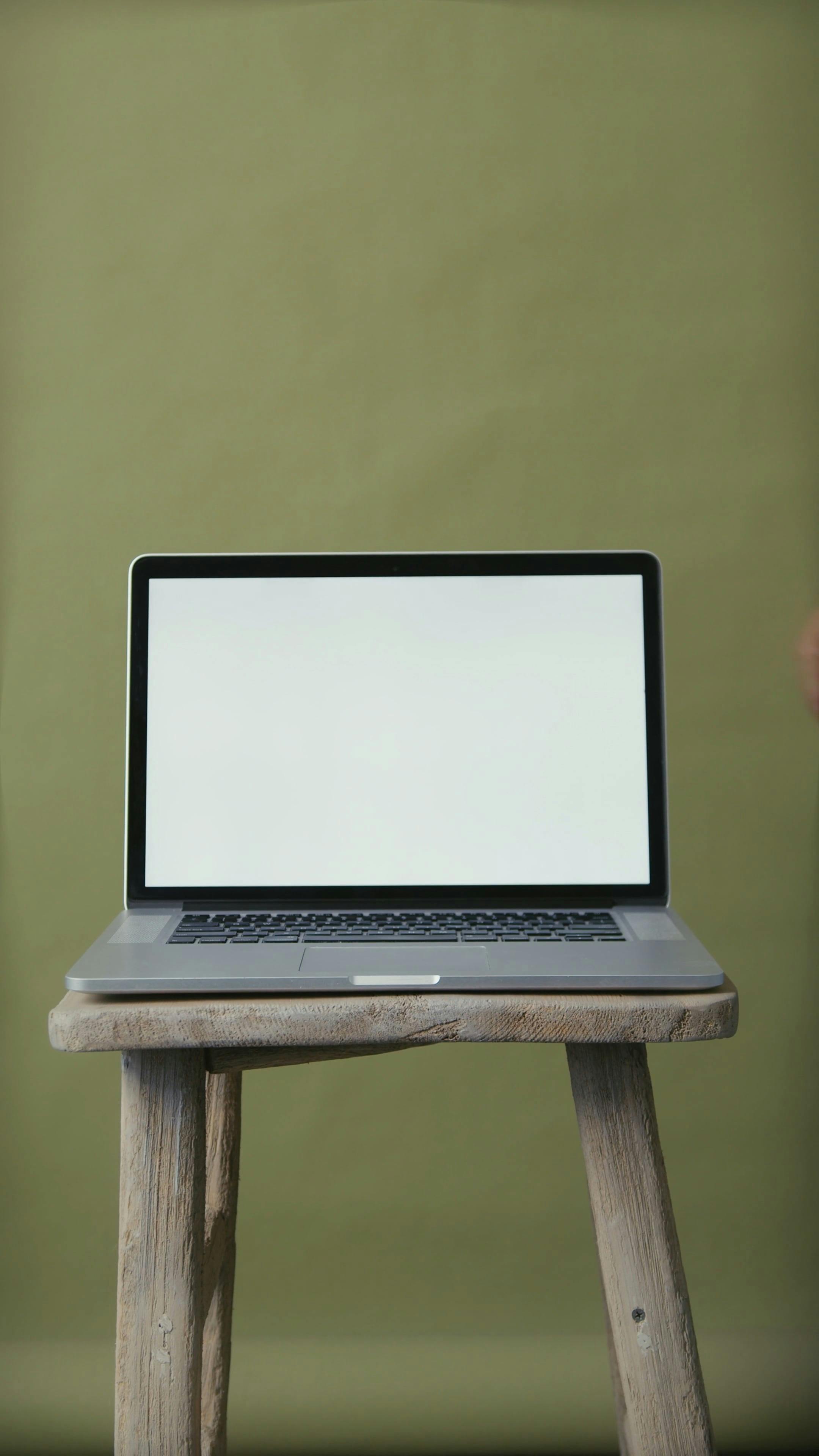 Green Screen Computer Set Up Videos, Download The BEST Free 4k Stock ...