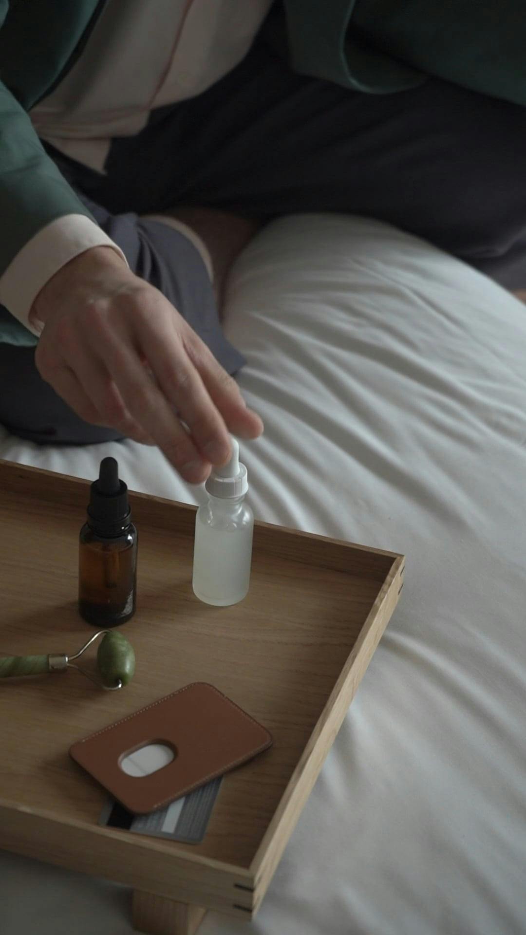 Man Using Serum Videos, Download The BEST Free 4k Stock Video Footage ...