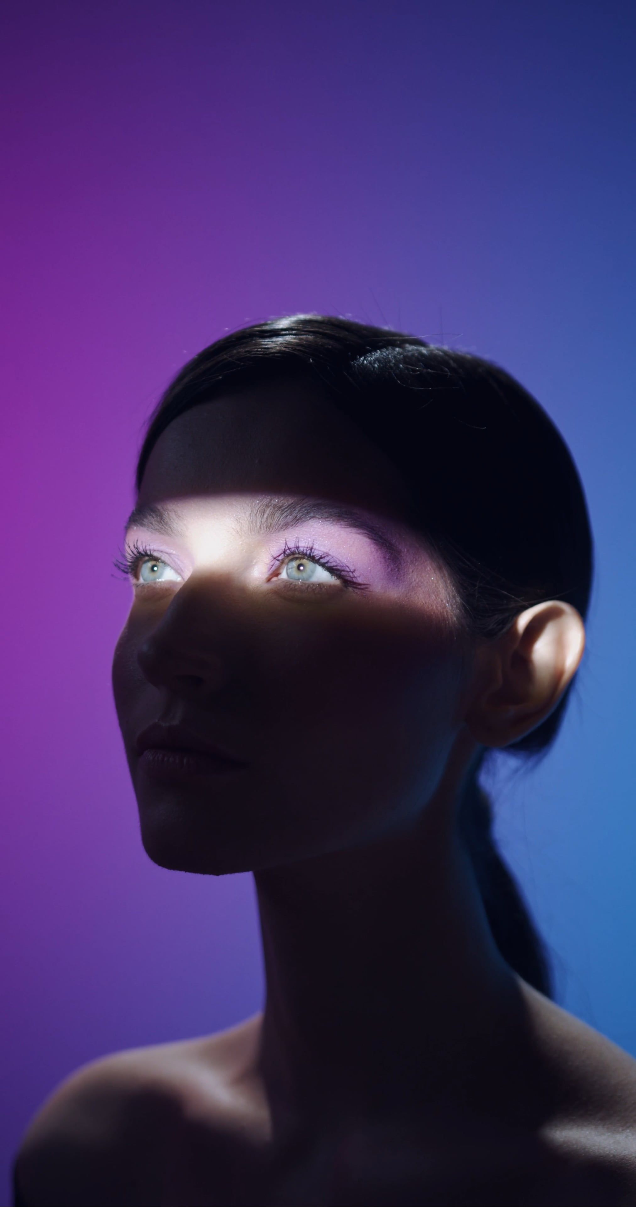 Close up of a Woman with Light Focused on her Eyes · Free Stock Video