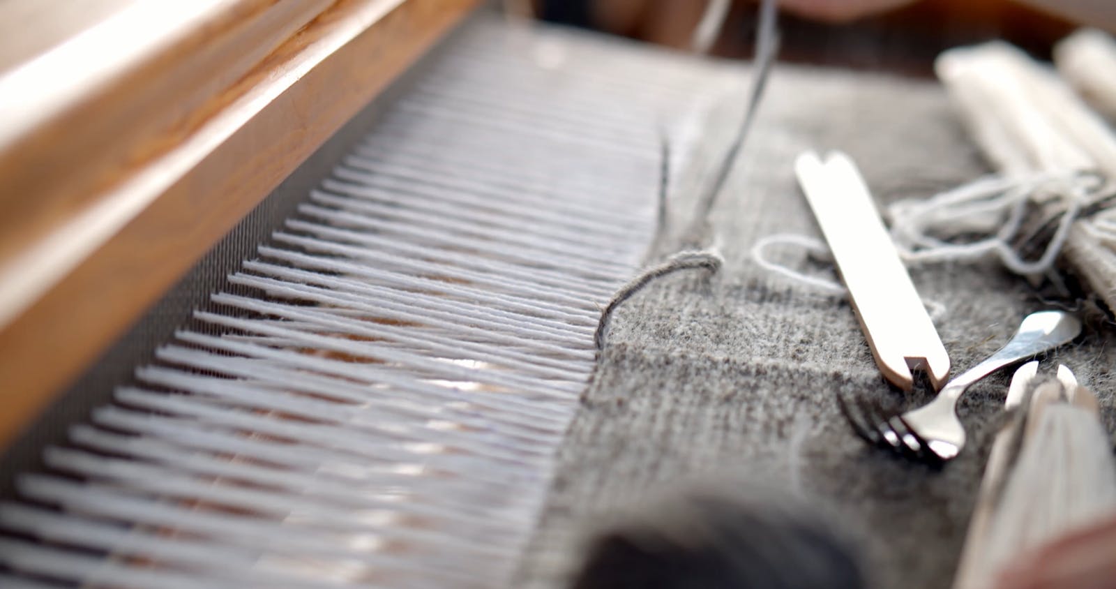 Weaving Videos, Download The BEST Free 4k Stock Video Footage & Weaving ...