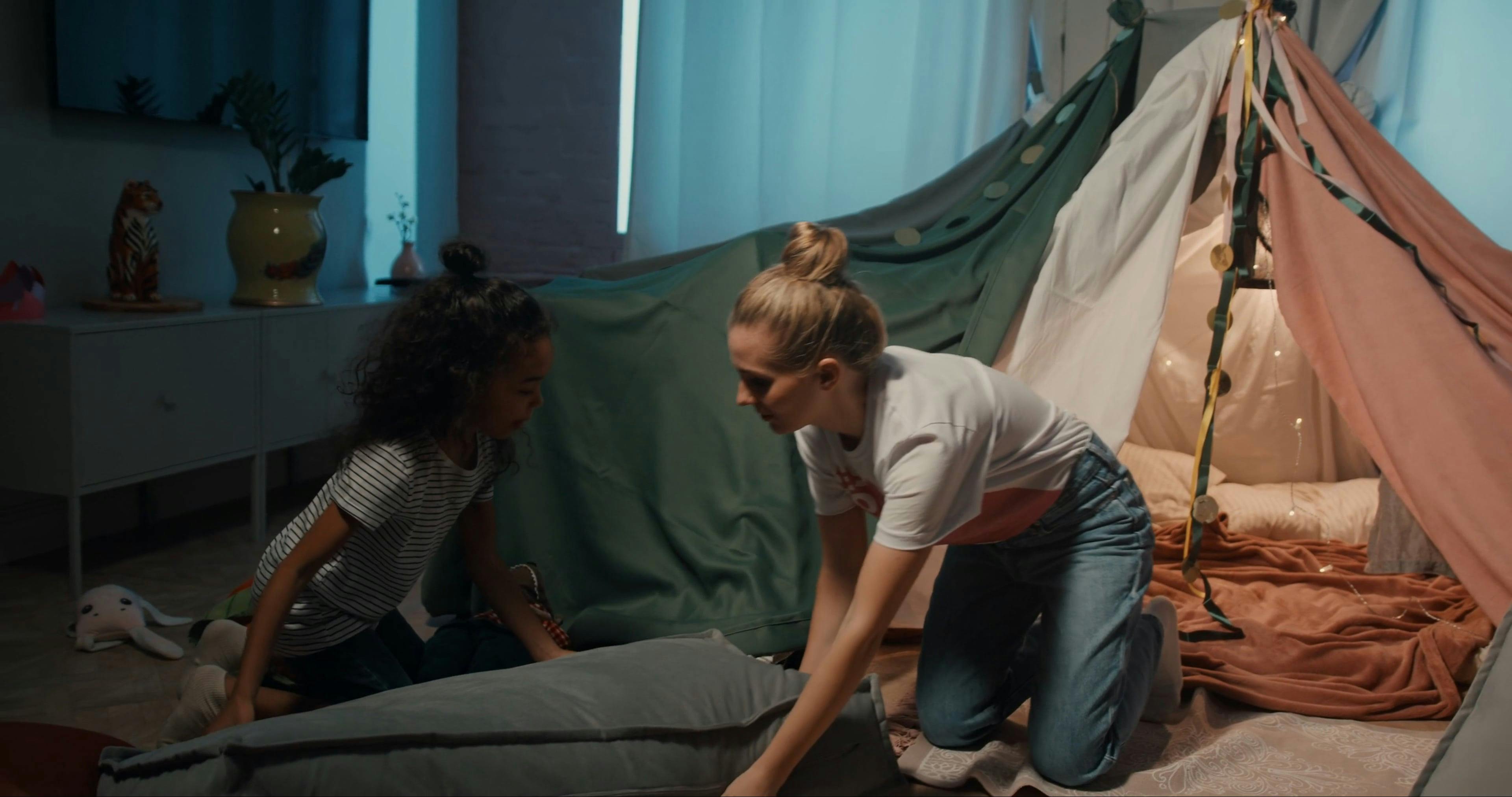 Fort Making Videos, Download The BEST Free 4k Stock Video Footage ...