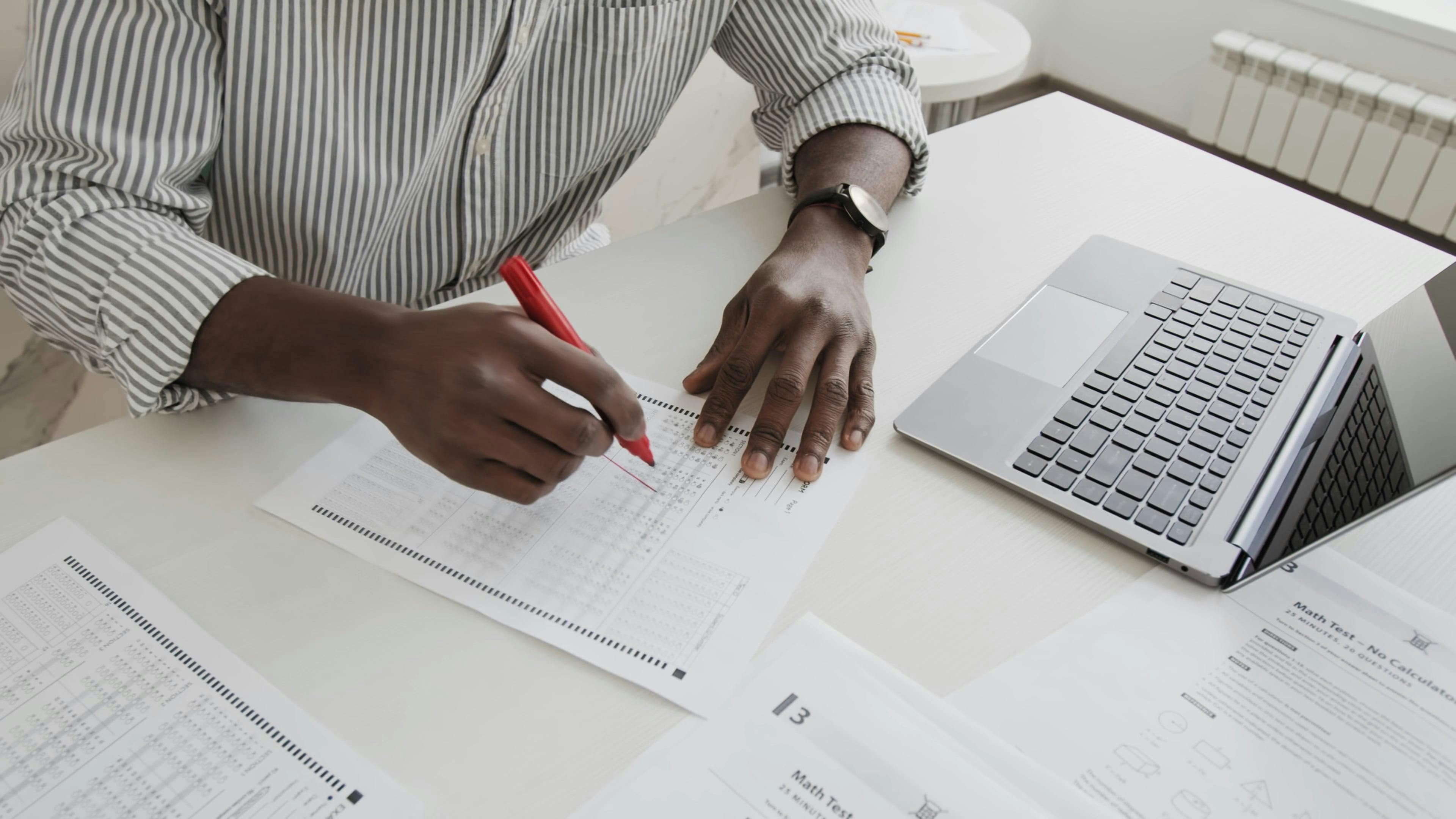 Teacher Handing Out Exam Papers Videos, Download The BEST Free 4k Stock ...