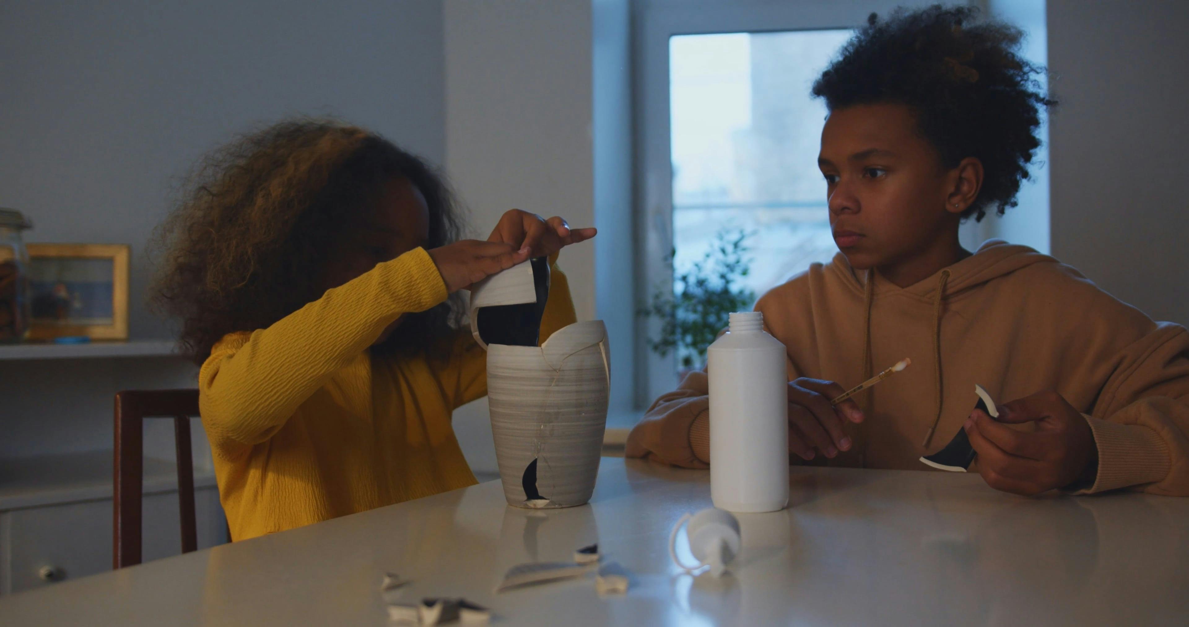 Task De Glue Videos, Download The BEST Free 4k Stock Video Footage ...