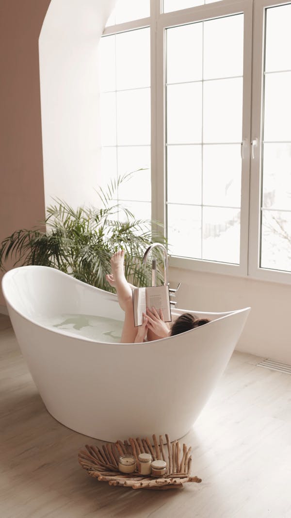 Women Bathing Videos, Download The BEST Free 4k Stock Video Footage ...