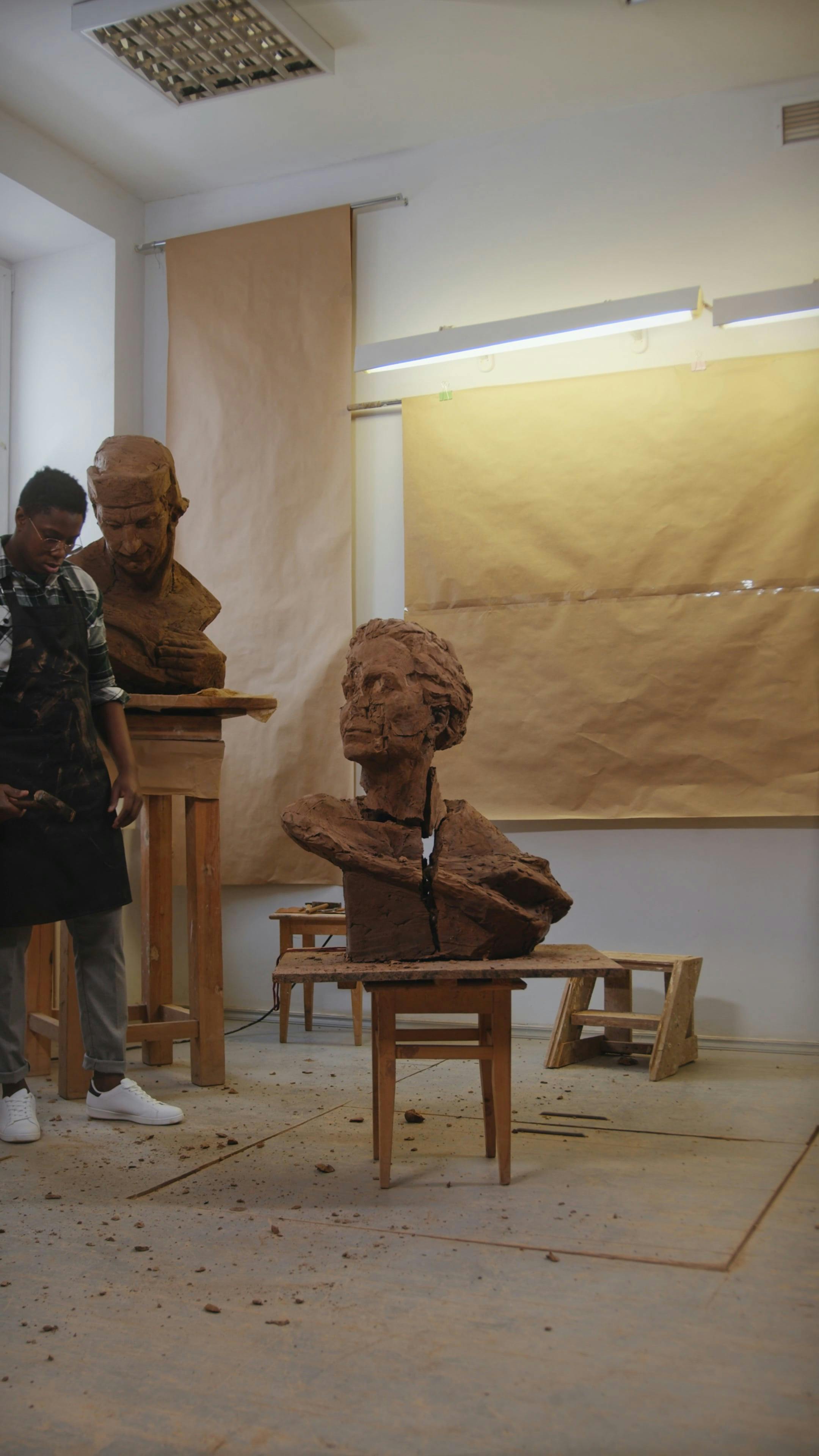 Statue Breaking Videos, Download The BEST Free 4k Stock Video Footage ...