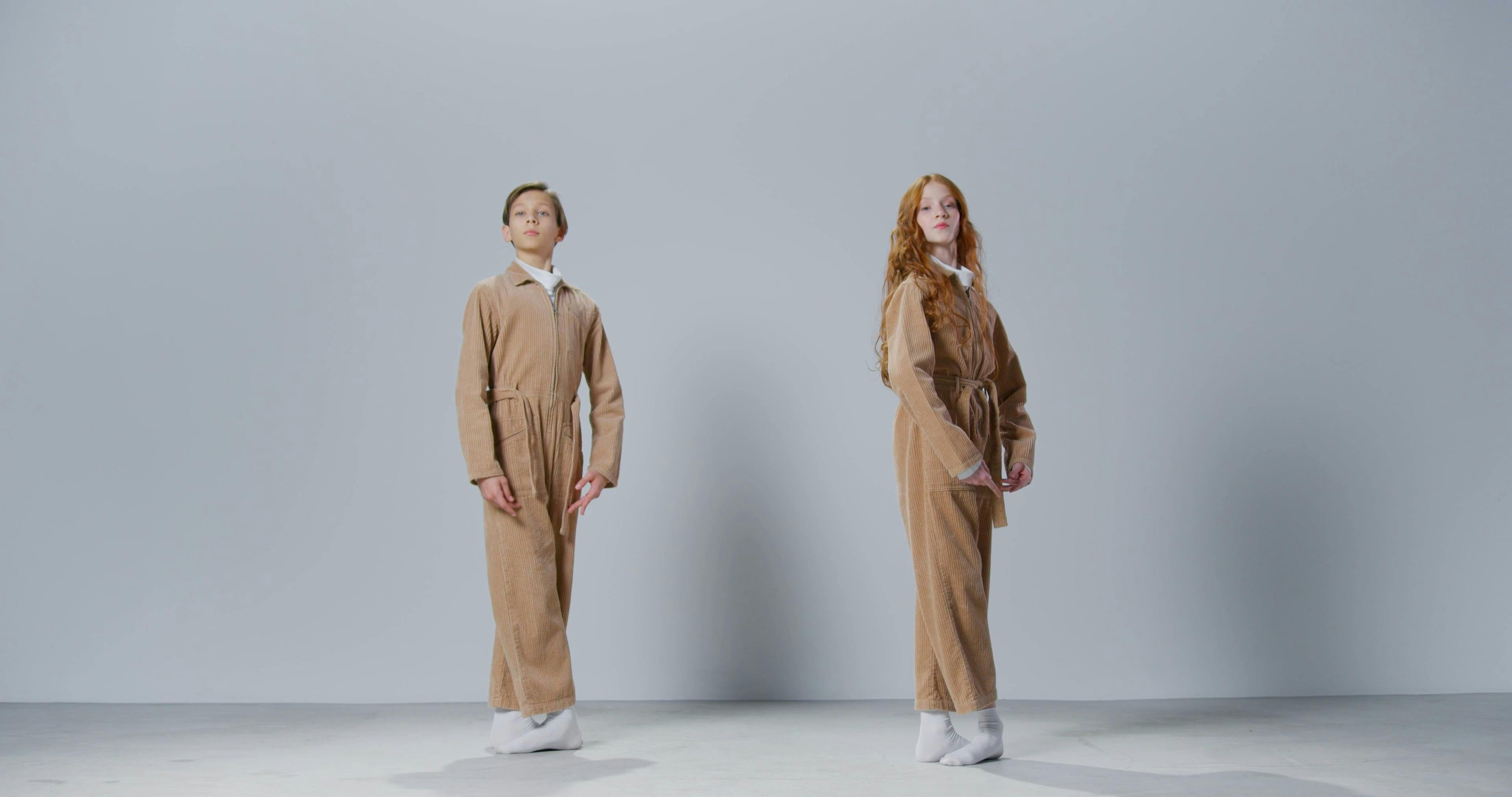 Female Models On Stage Videos, Download The BEST Free 4k Stock Video ...