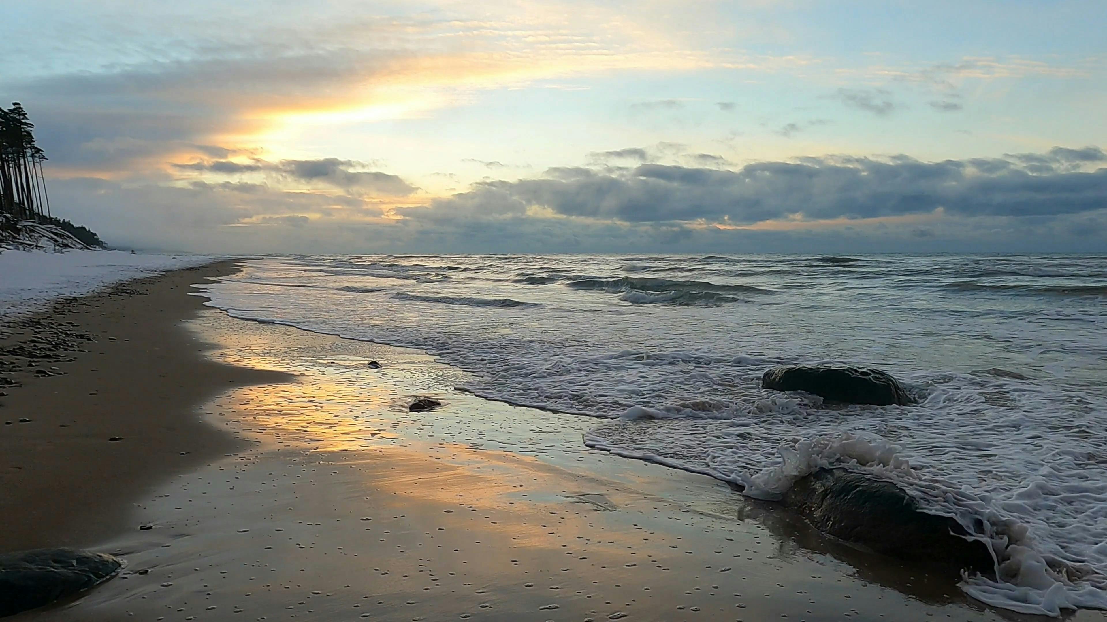 Little Waves Crashing in the Shore Free Stock Video Footage, Royalty ...