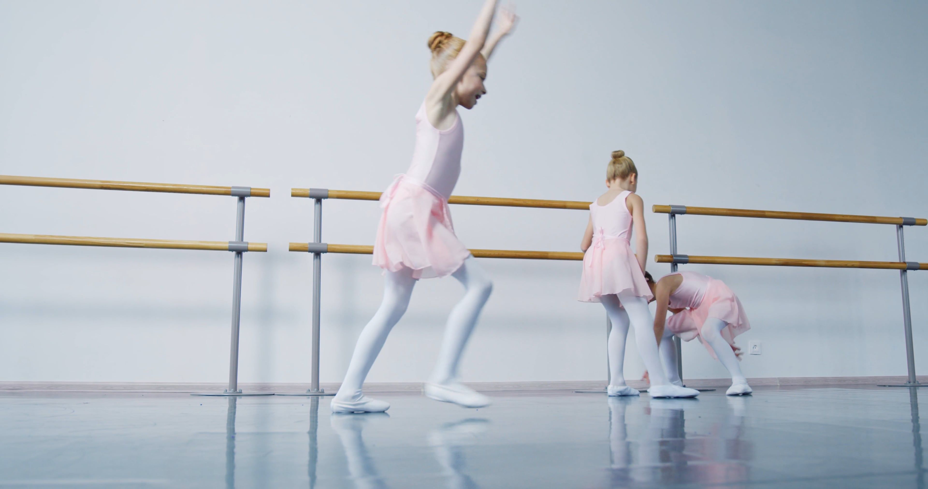 Barre Background Videos, Download The BEST Free 4k Stock Video Footage ...